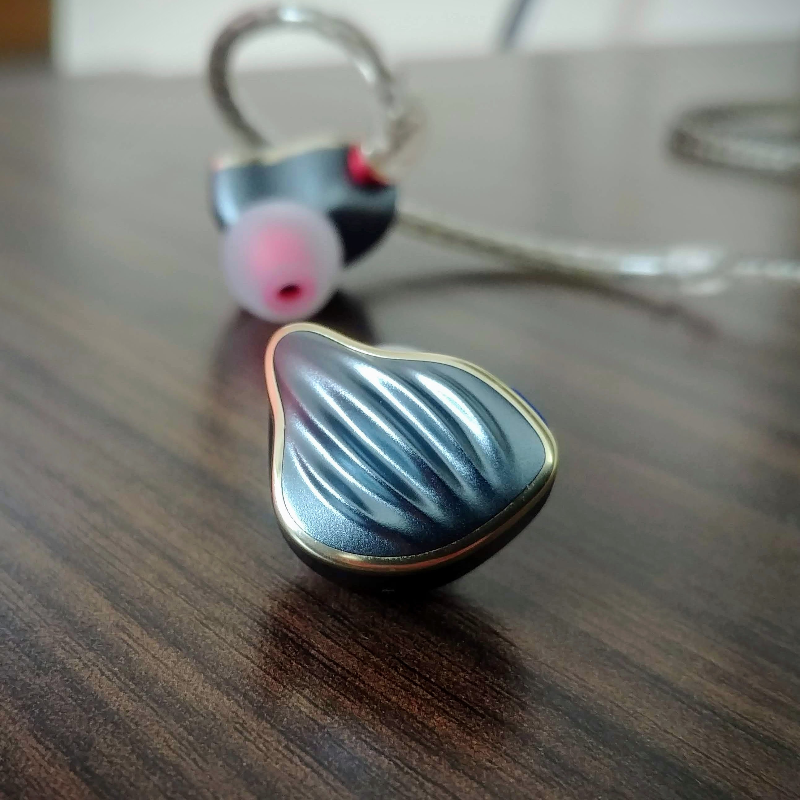 FiiO FH5 Quad Driver Hybrid In-Ear Monitors - Reviews | Headphone ...