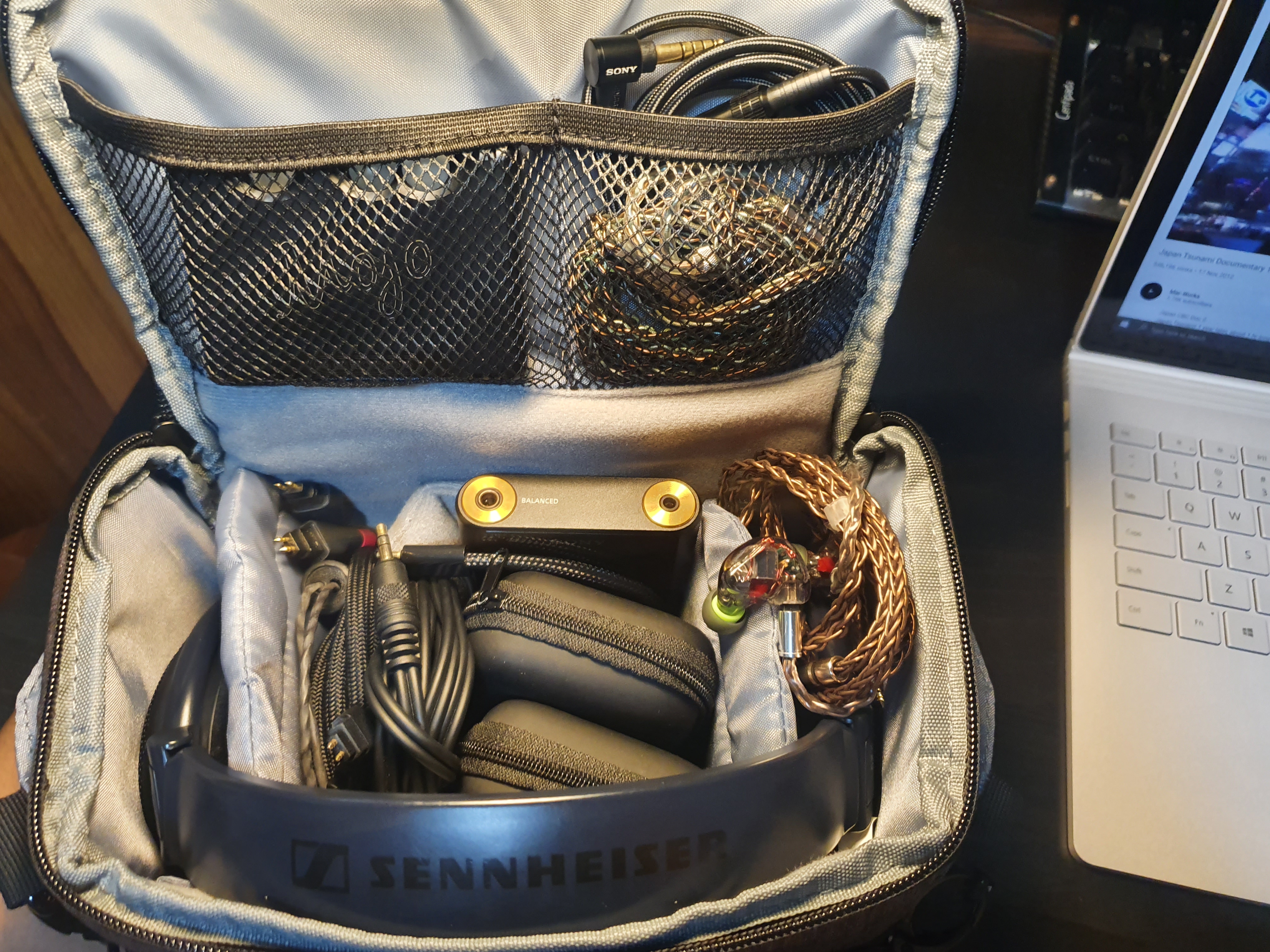 Good Quality Compact All in 1 Case for IEM, Headphone,Portable DAC/AMP ...