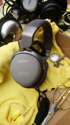 Sony MDR-CD3000 headphone ' The Legendary Prince ' aka Baby MDR-R10 ...