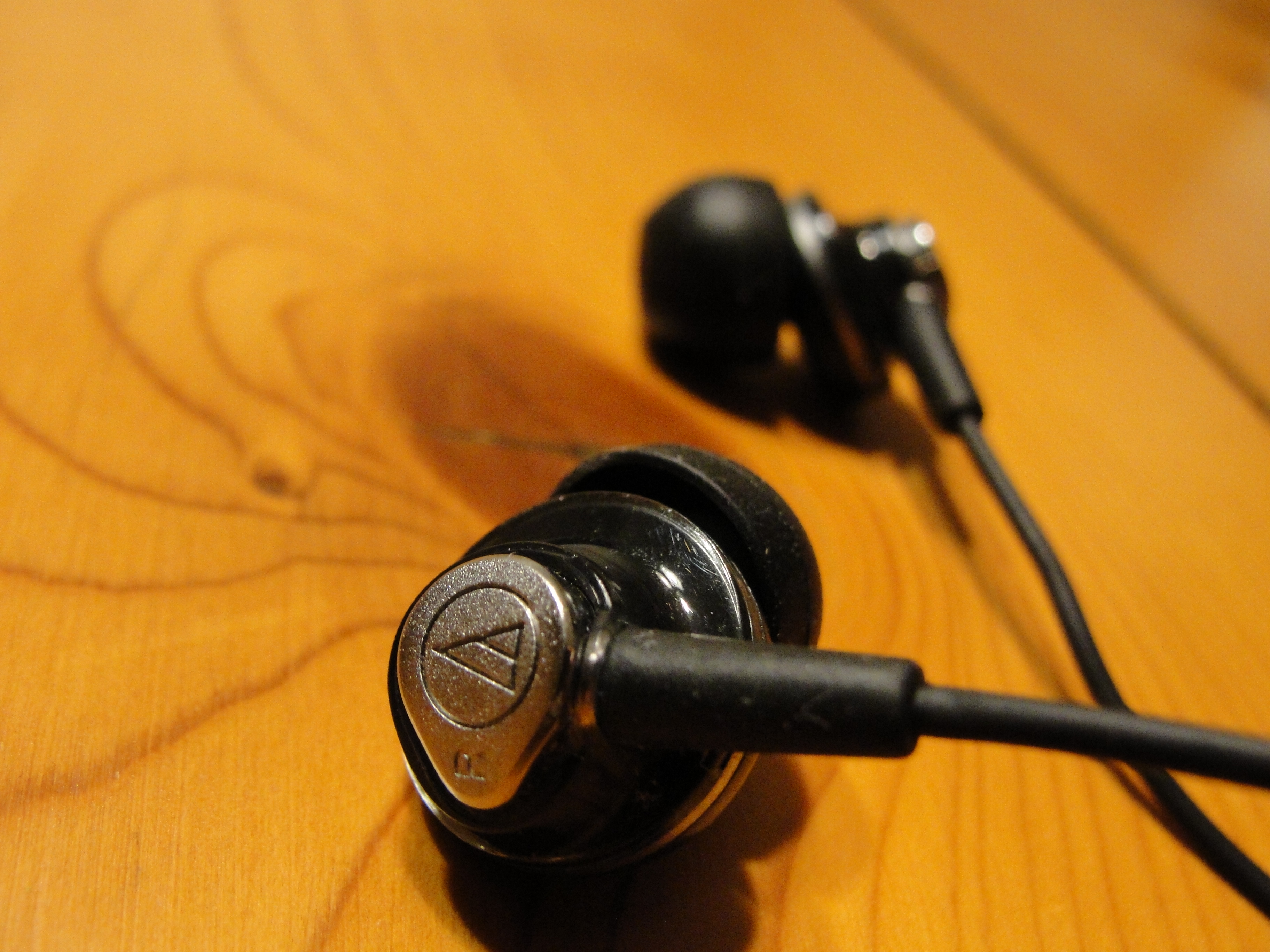 The retro IEM thread. Lets talk about our old discontinued IEMs | Page ...