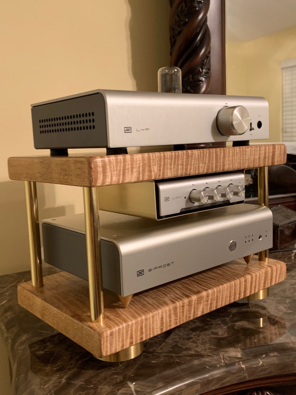 Lyr 3 - The new Coherence™ and Continuity™ hybrid amplifier from Schiit ...