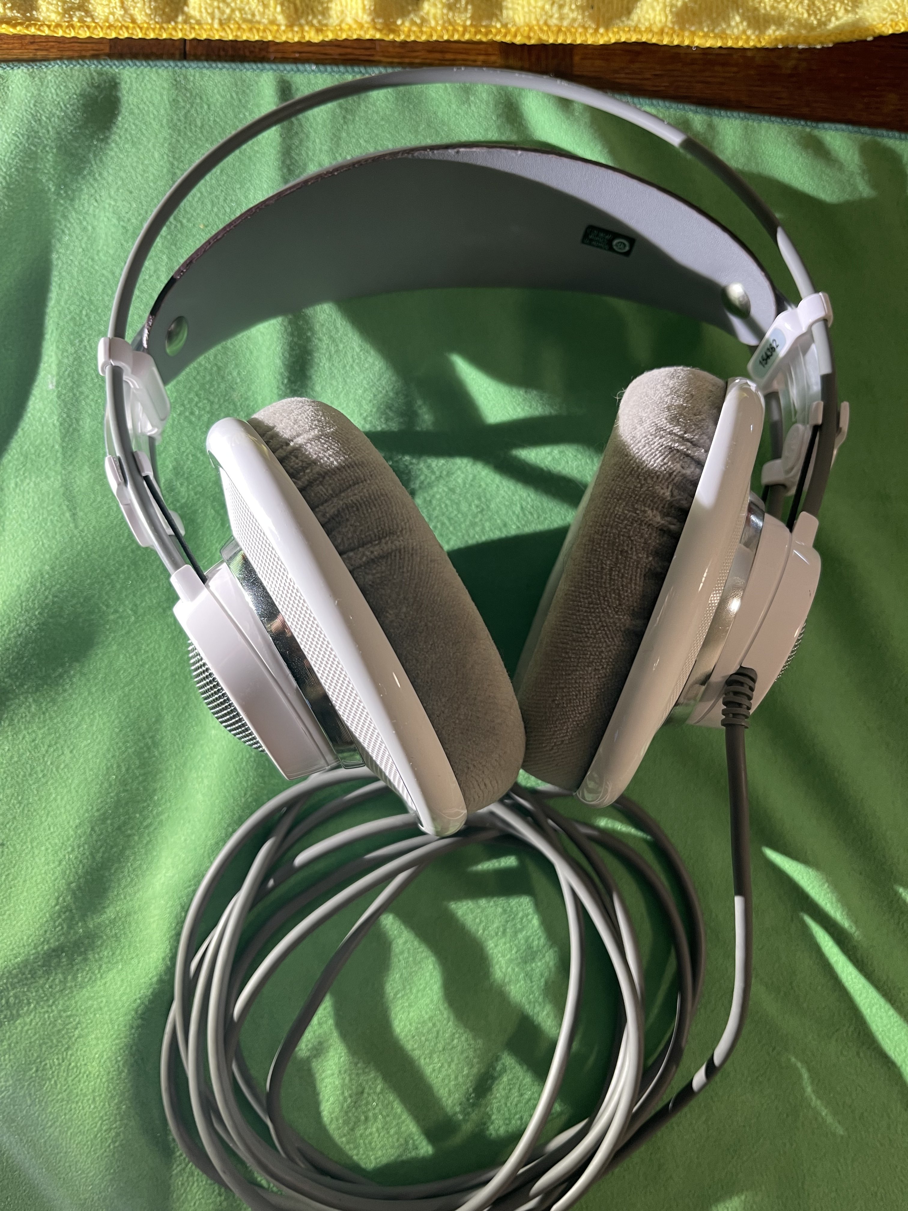 Closed: AKG K701 Reference Headphones | Headphone Reviews and ...