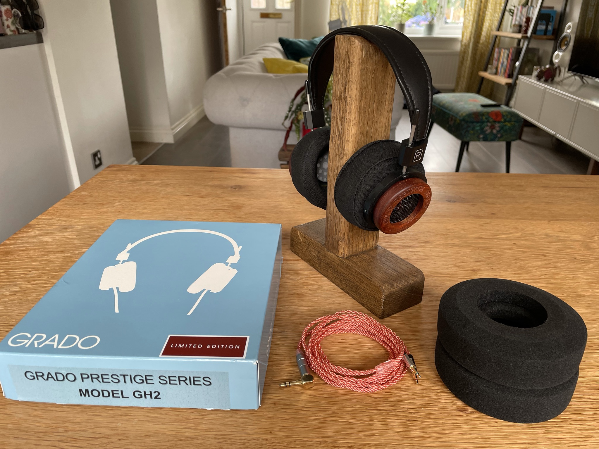 Closed: Cocobolo Grado GH2 with detachable cable mod and Shipibo ...