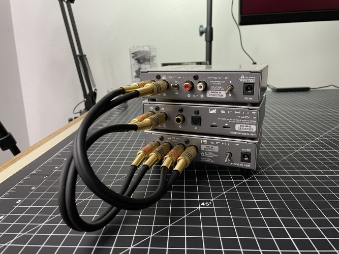 Closed: Silver Schiit Stack (Loki, Modi, Magni) | Headphone Reviews and ...