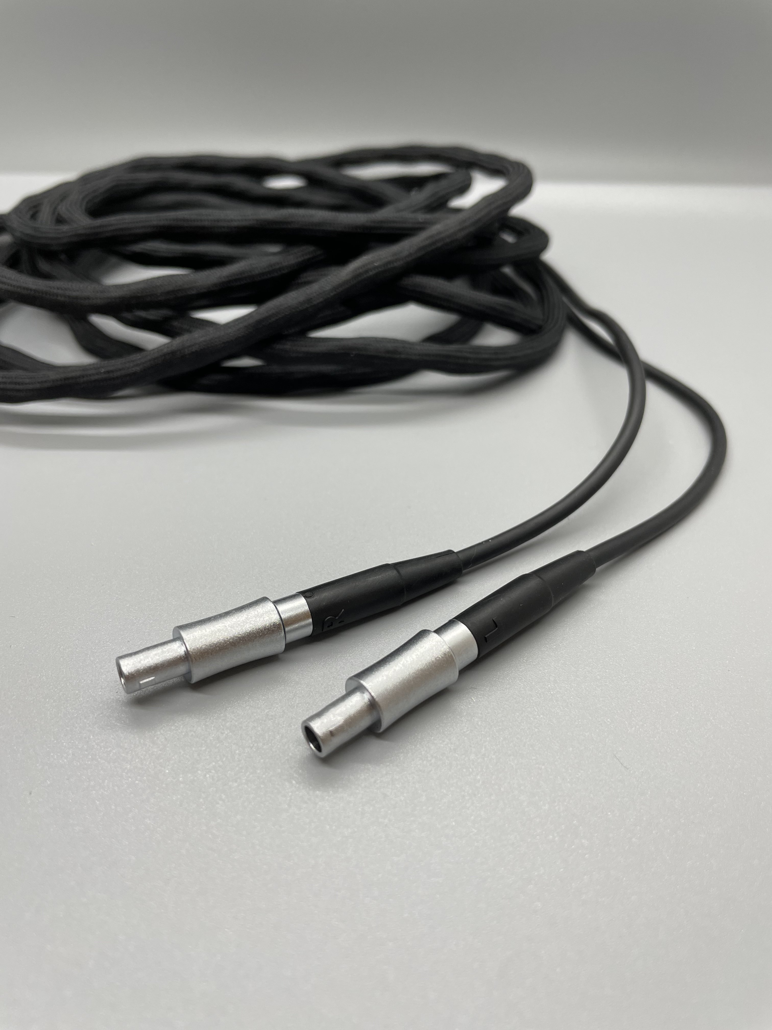 Sold: Sennheiser CH800S 4 Pin XLR cable | Headphone Reviews and ...