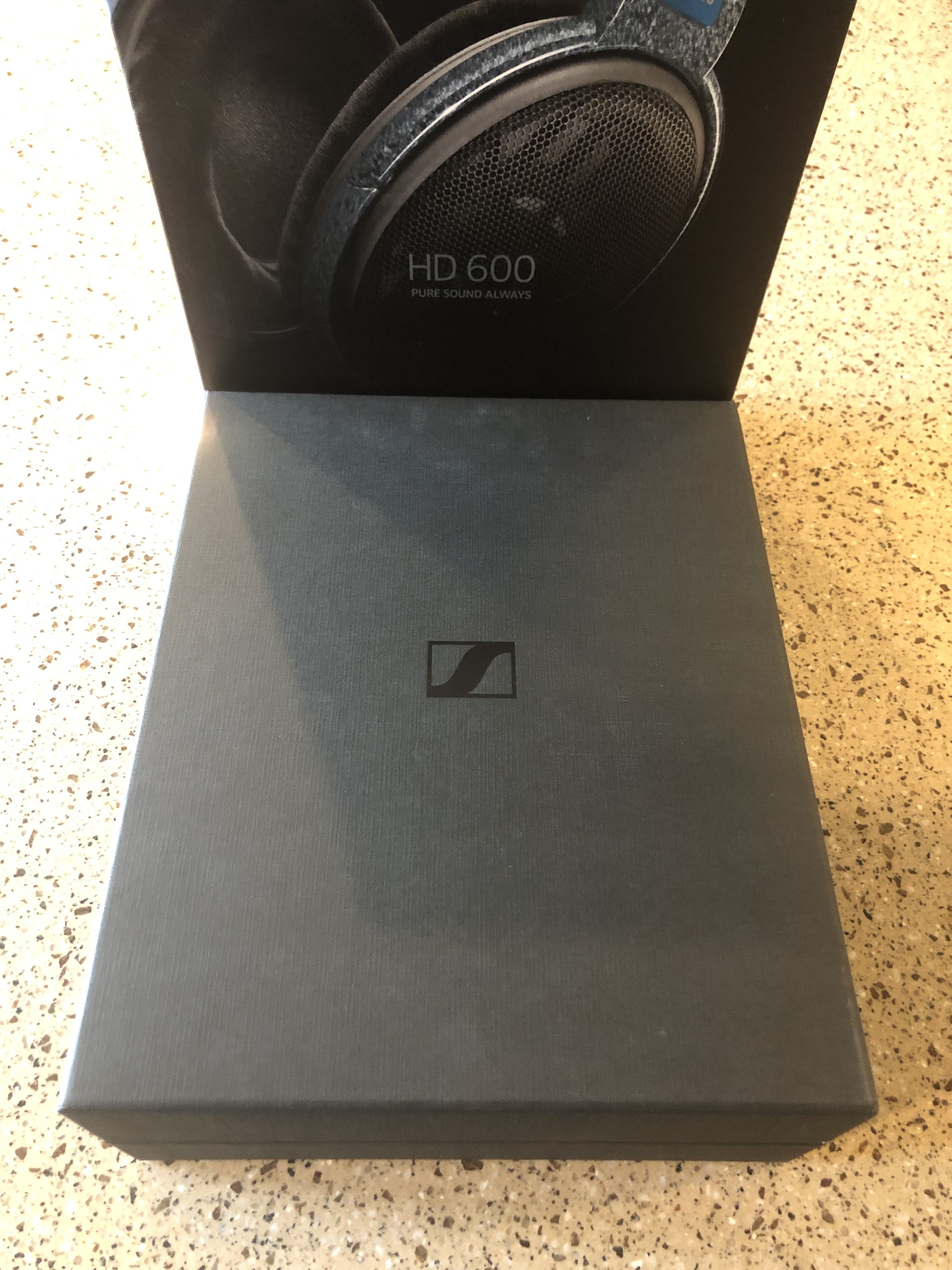 Closed: Sennheiser HD600 Marble | Headphone Reviews and Discussion ...