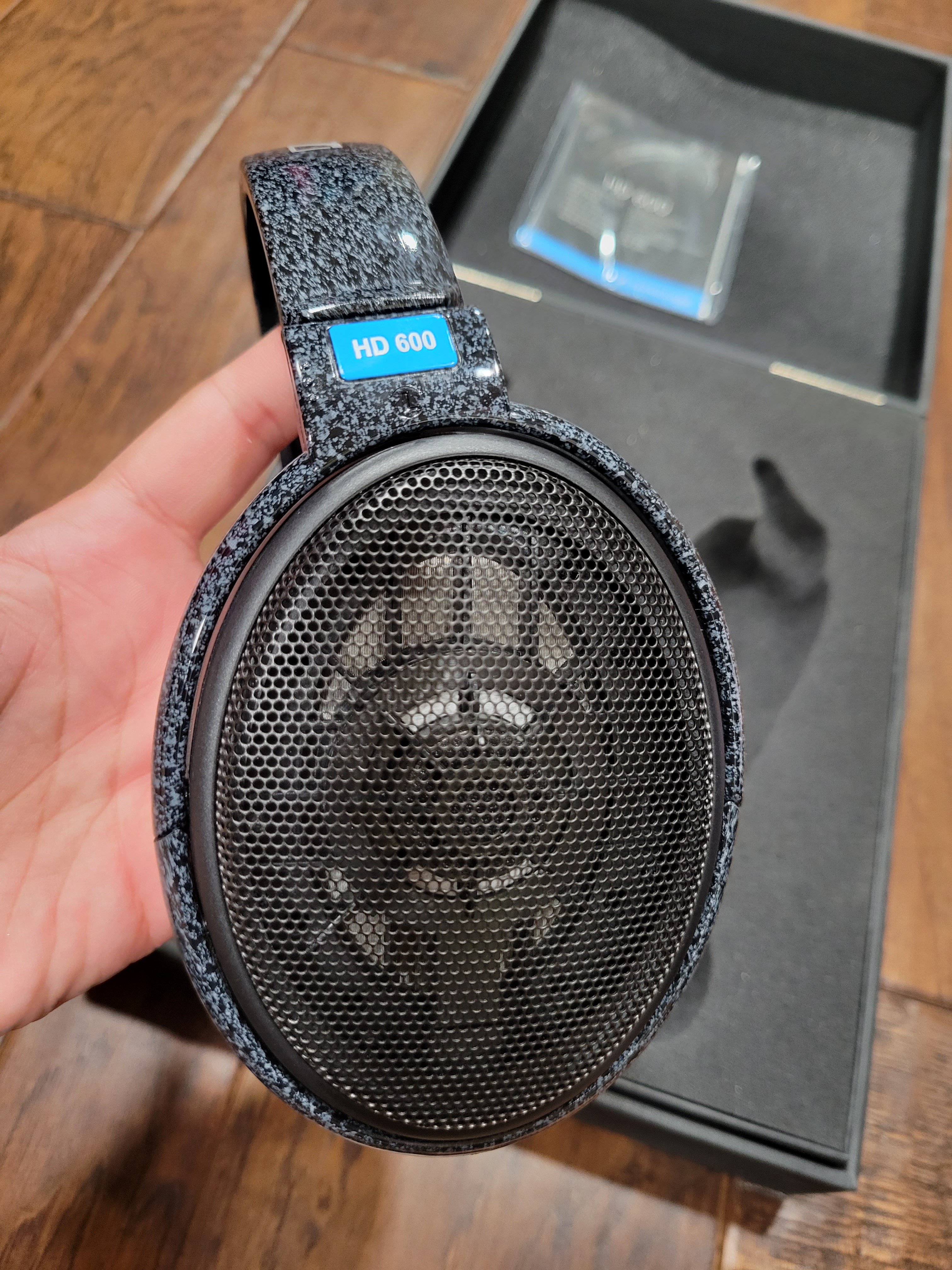 Sold: Sennheiser HD 600 Marble *MINT CONDITION* | Headphone Reviews and ...