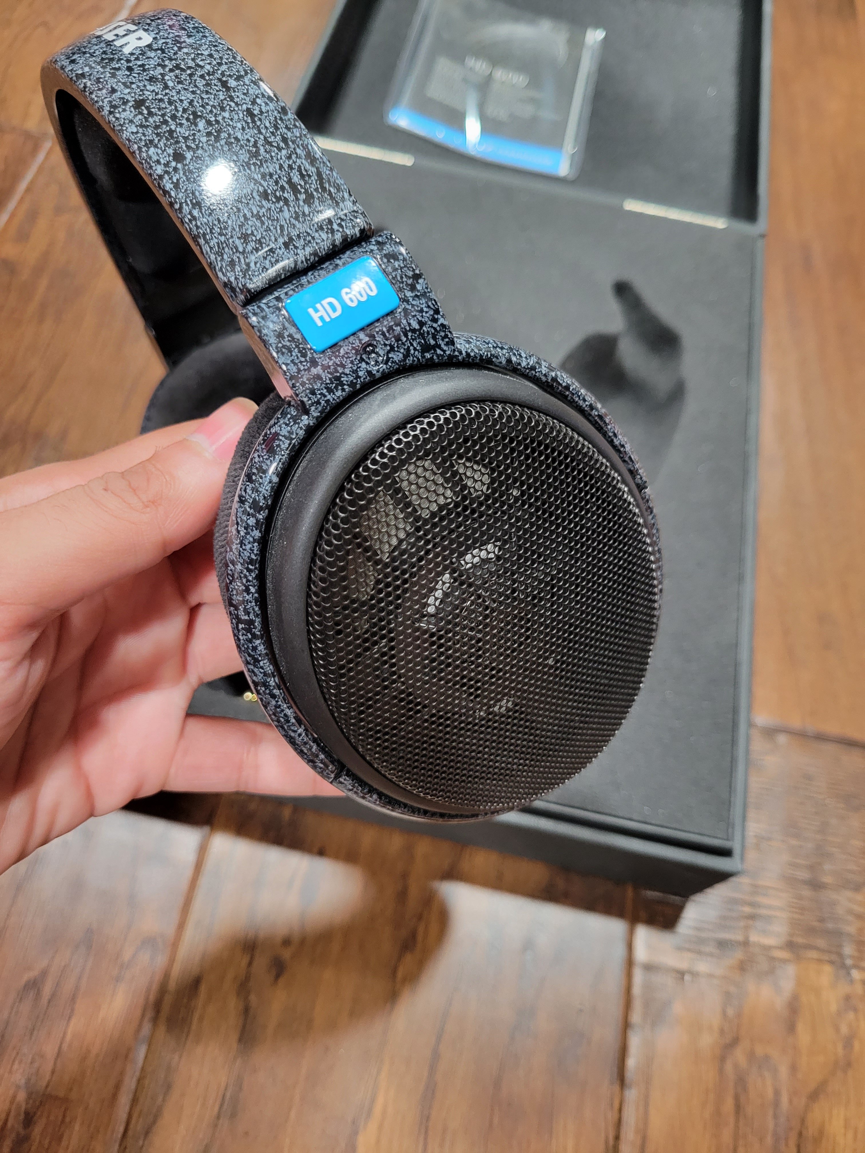 Sold: Sennheiser HD 600 Marble *MINT CONDITION* | Headphone Reviews and ...