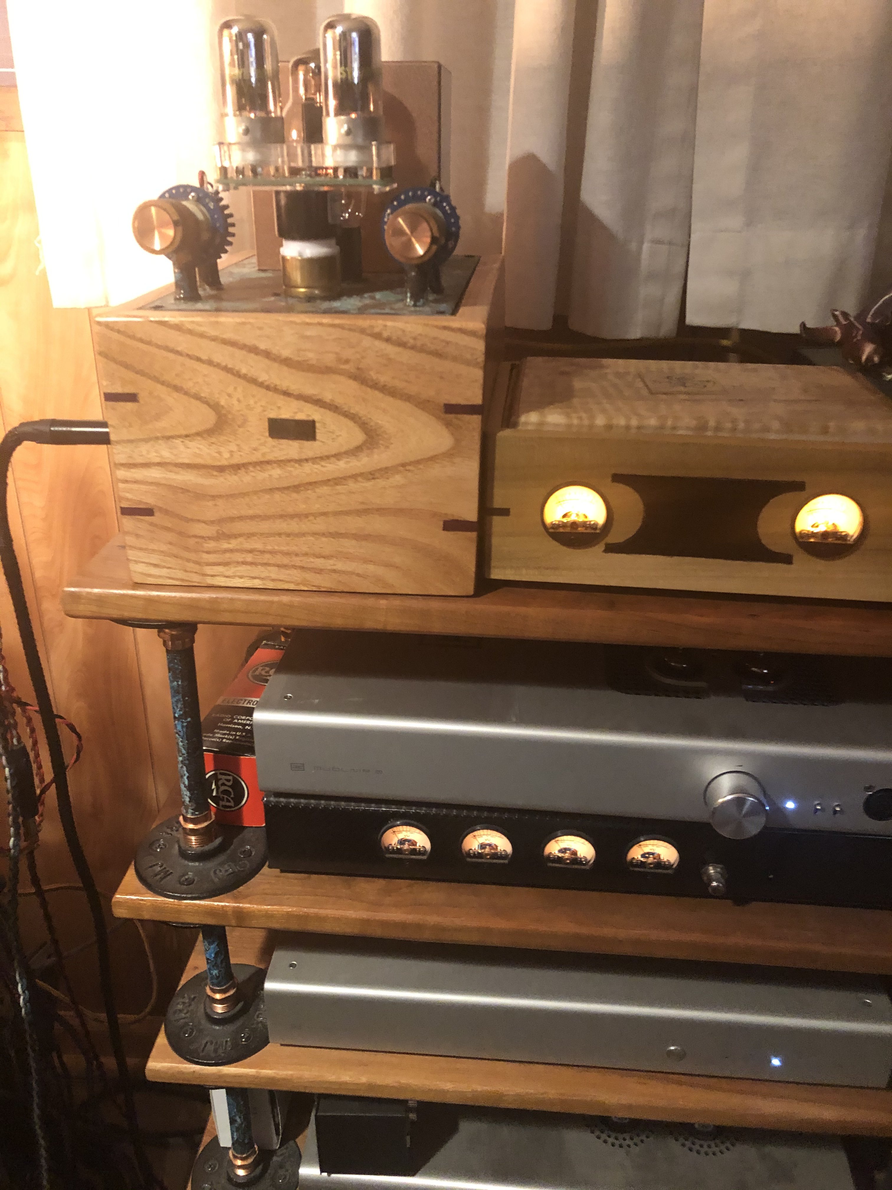 Lyr 3 - The new Coherence™ and Continuity™ hybrid amplifier from Schiit ...