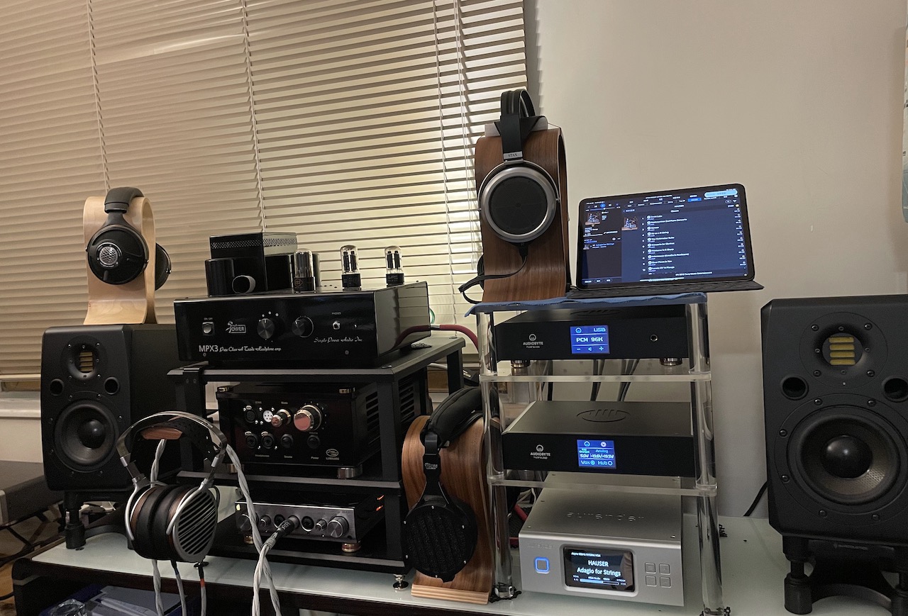 Show us your Head-Fi station at it's current state. No old pictures ...