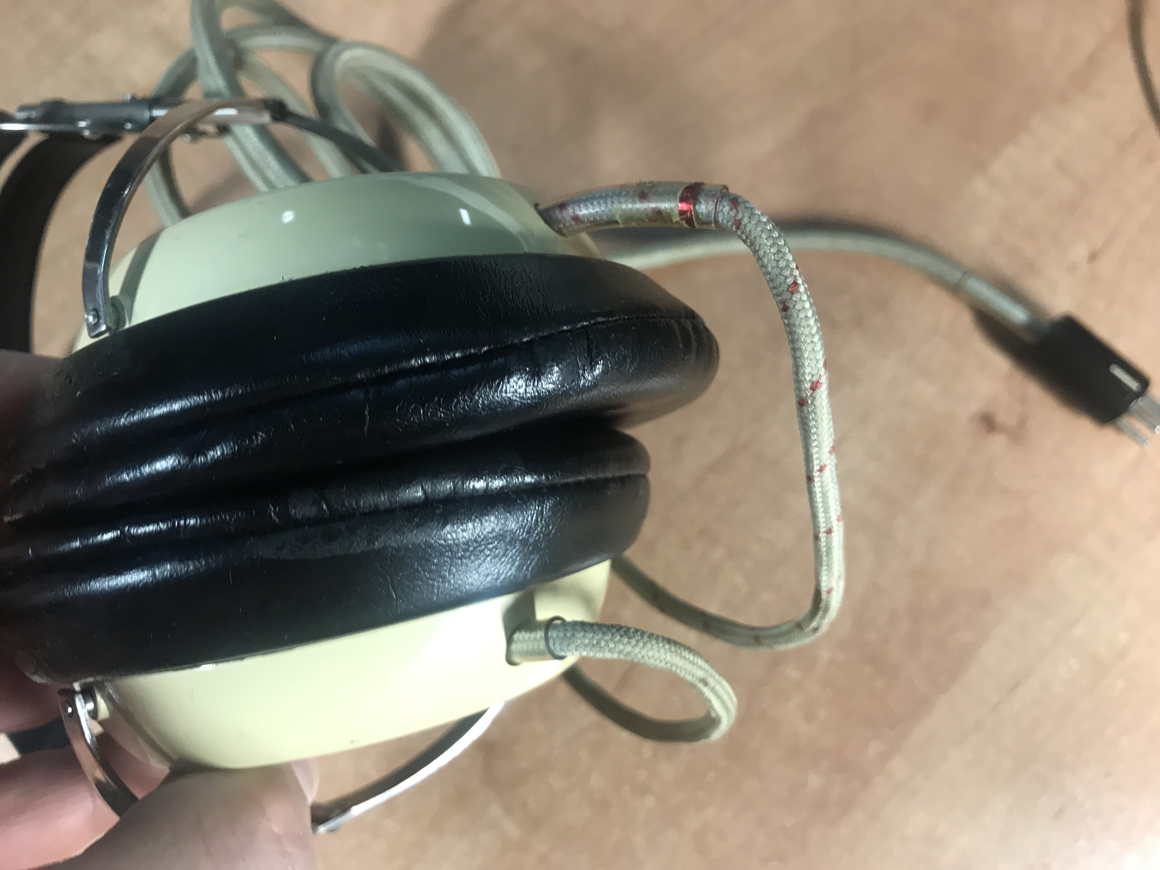 Closed: Stax SR-X Mark-3 & Stax New SR-3 electrostatic headphones ...