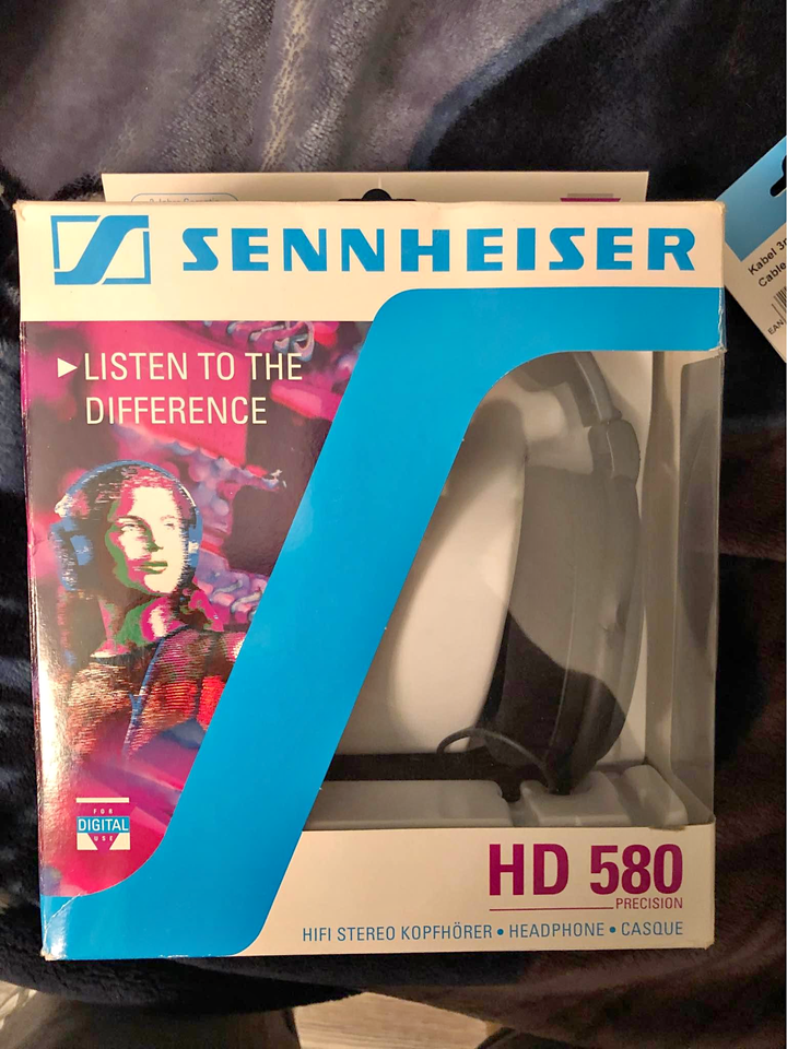 Sold: Senn HD580 - Nearly new - Silver Screen version | Headphone ...