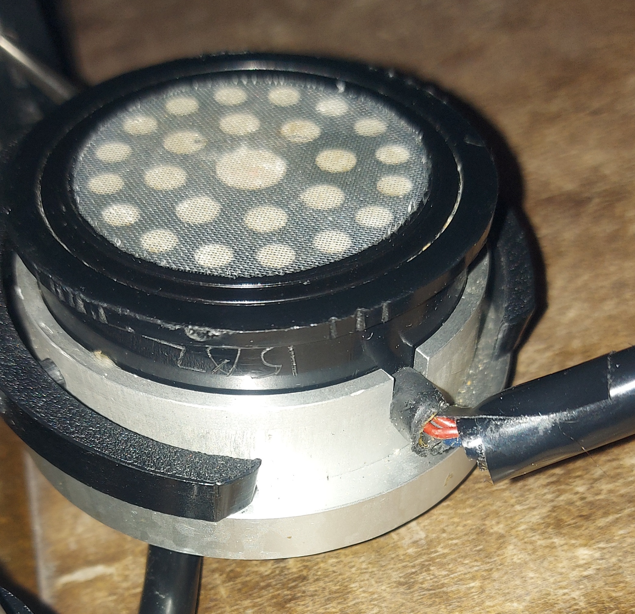 Grado 325i vs 325x, and earpads | Headphone Reviews and Discussion ...