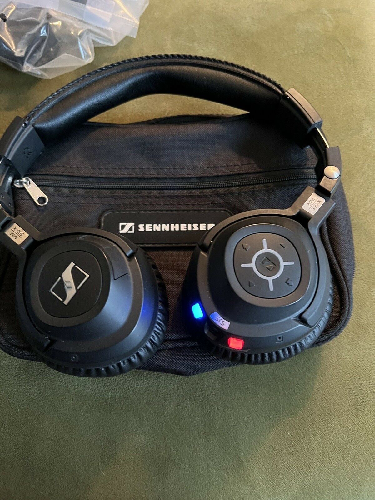 Closed: Sennheiser MM 550-X Bluetooth - ultimate package | Headphone ...
