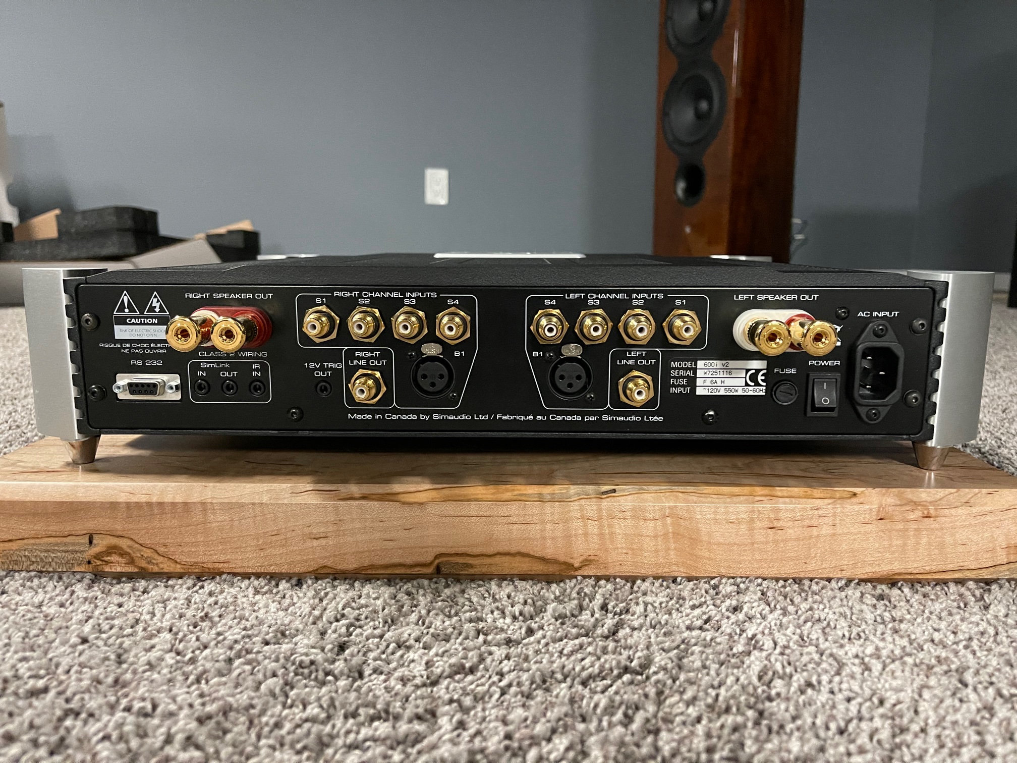 Closed: Simaudio 600i V2 Integrated Amplifier- Mint | Headphone Reviews ...