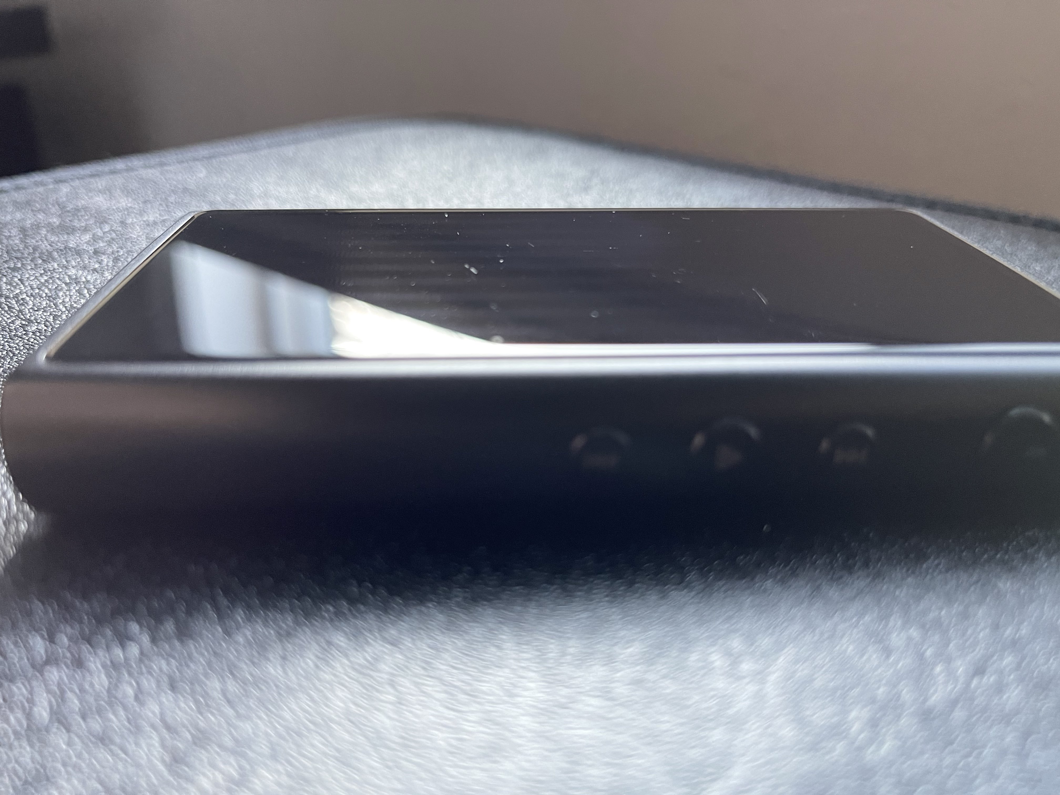 Sold: HiBy R5 with leather case | Headphone Reviews and Discussion ...