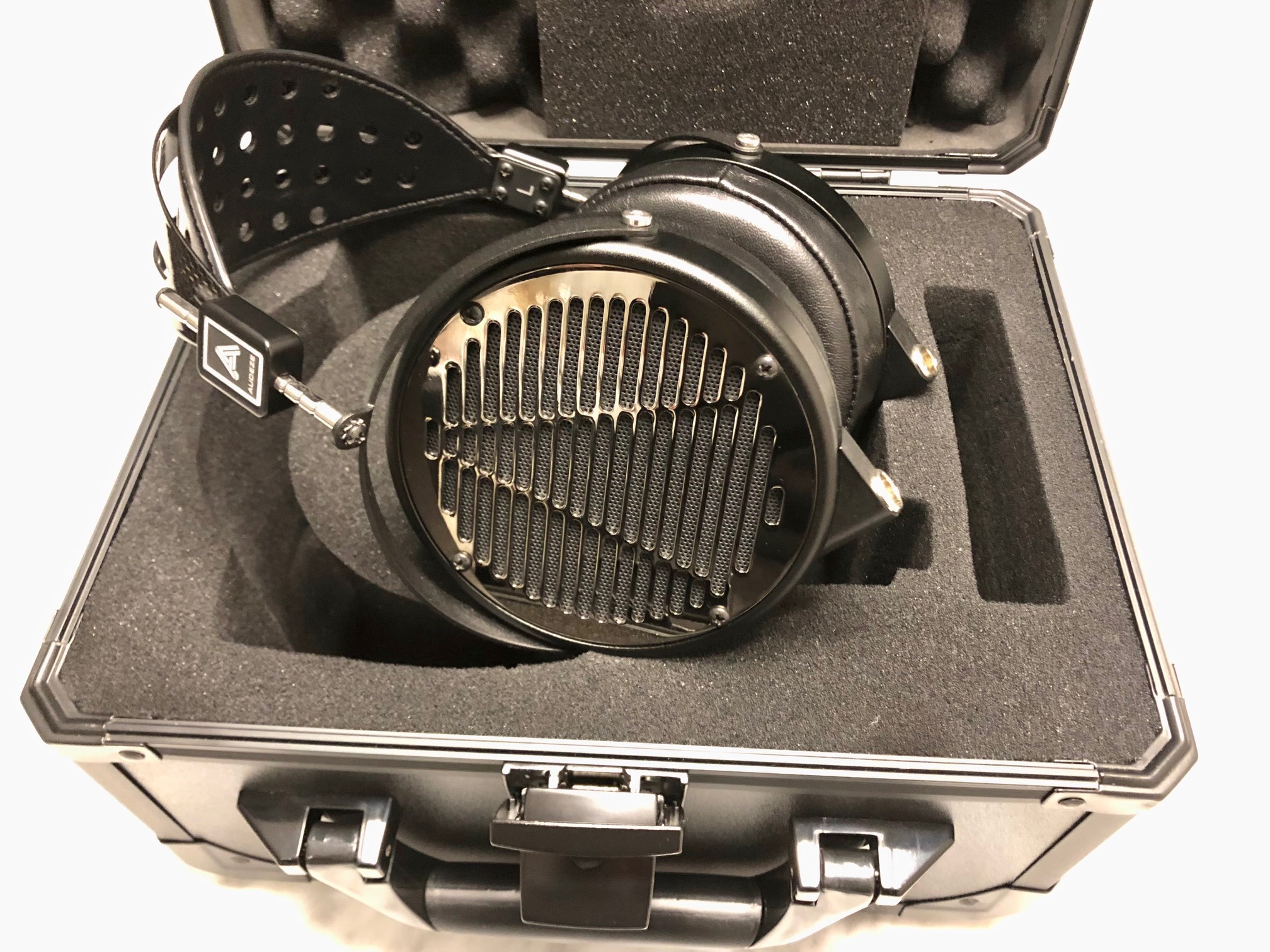 Traded: Audeze LCDX 2021 - Custom Black Chrome | Headphone Reviews and ...