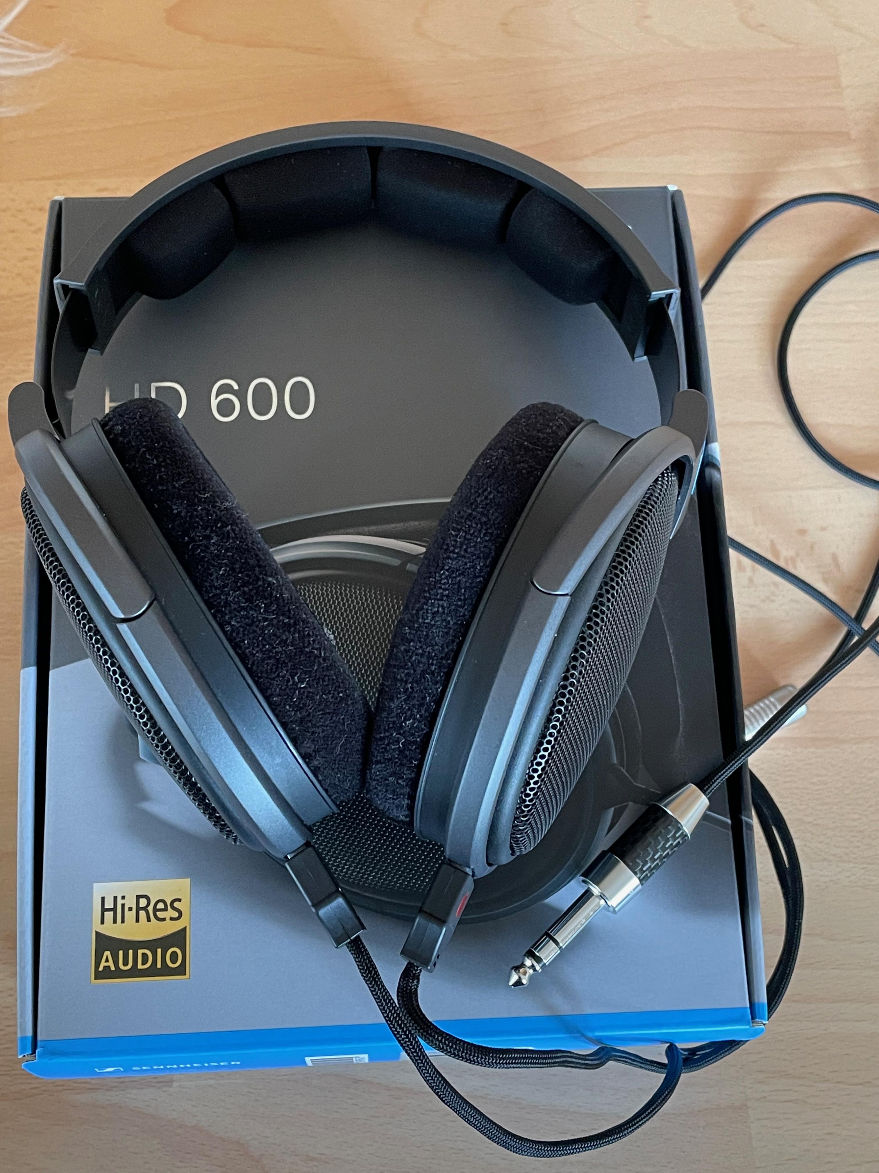 Closed: Sennheiser HD600 + 2 upgraded cables | Headphone Reviews and ...