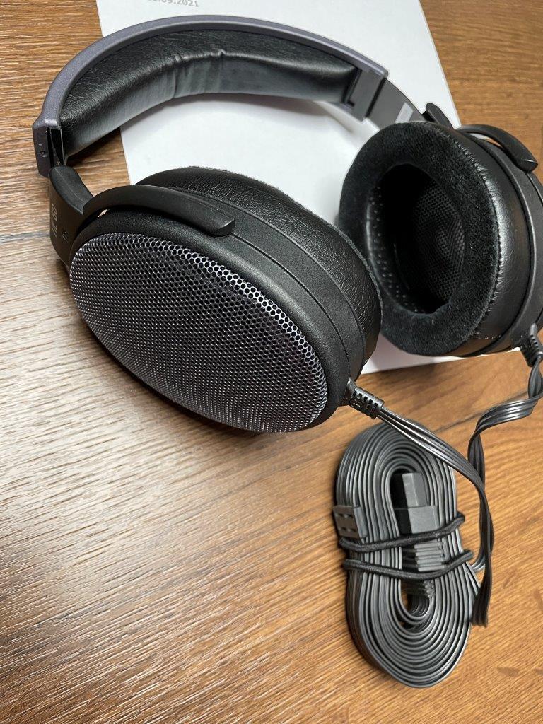 Sold: Sennheiser HE-60 in great condition | Headphone Reviews and ...