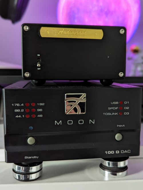 Closed: Stunning Simaudio Moon DAC 100D | Headphone Reviews and ...
