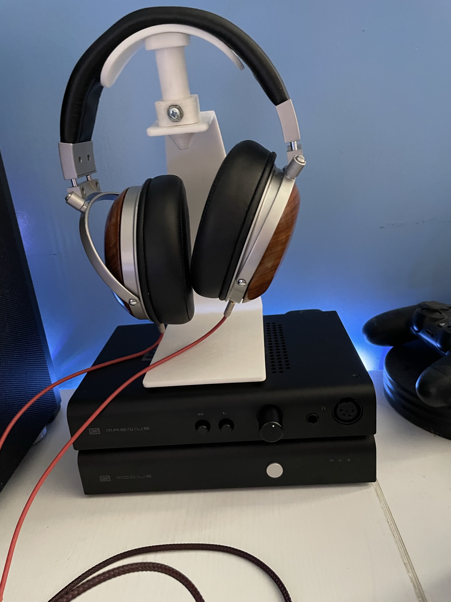 Sold: Schiit Magnius/Modius stack | Headphone Reviews and Discussion ...