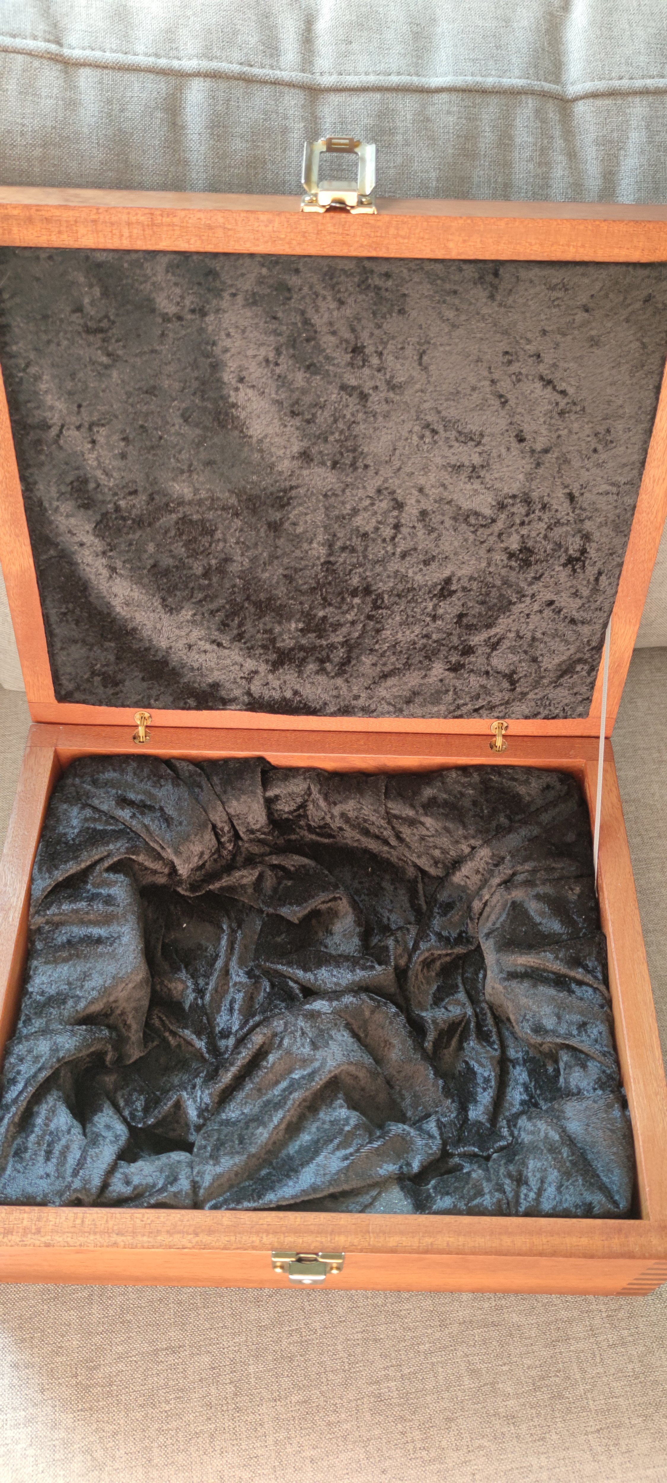 Sold: ZMF Wood Case | Headphone Reviews and Discussion - Head-Fi.org