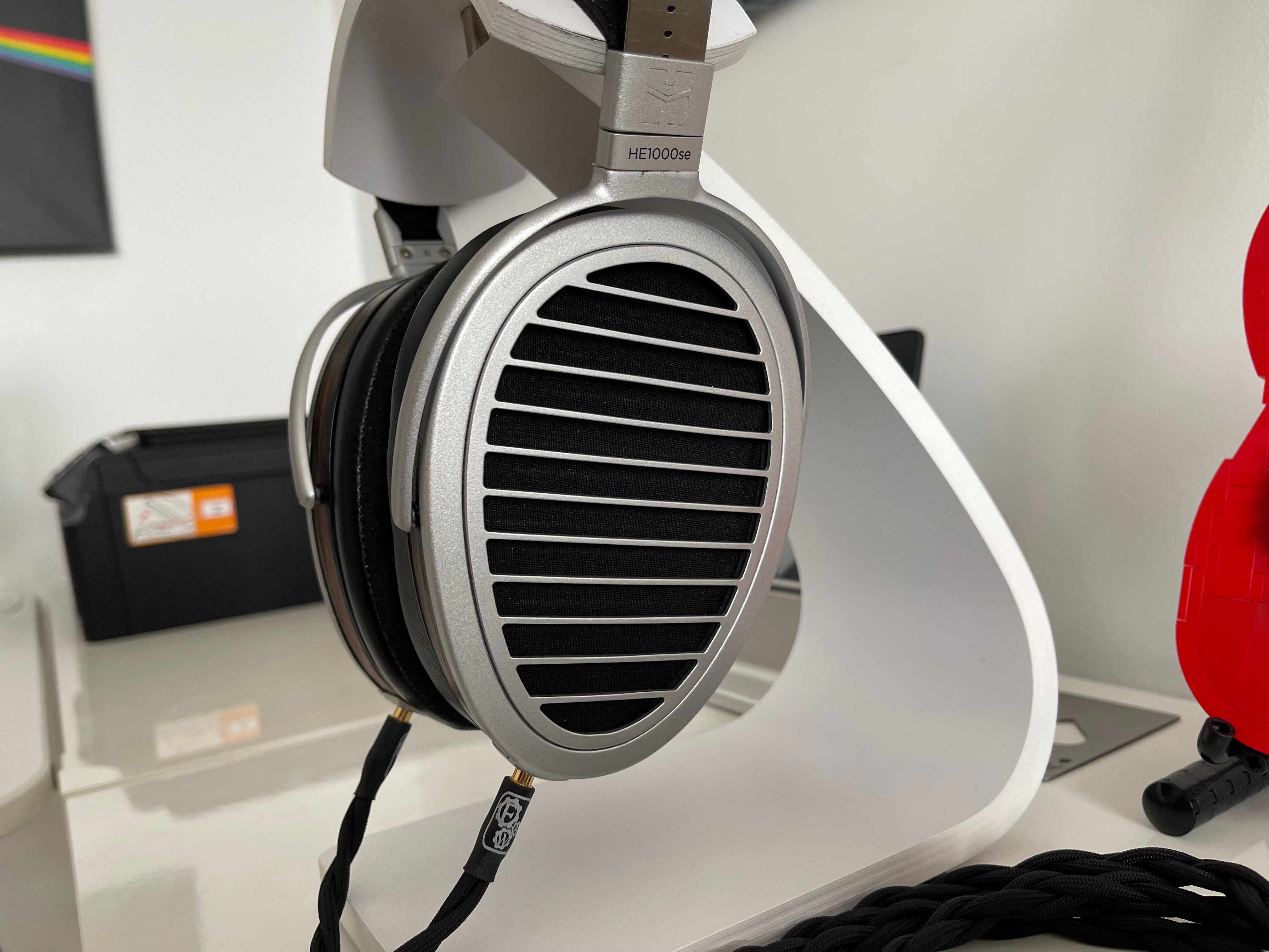 Closed: [EU] HiFiMan HE1000SE + FAW Cable + XLR adapter as gift ...