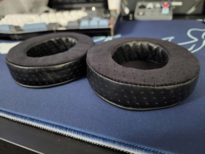 Closed: ZMF Universal pads; Hybrid (suede/lamb, perforated) | Headphone ...