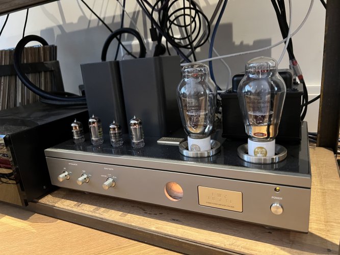 Riviera AIC-10 headphones & speakers amplifier | Headphone Reviews and ...