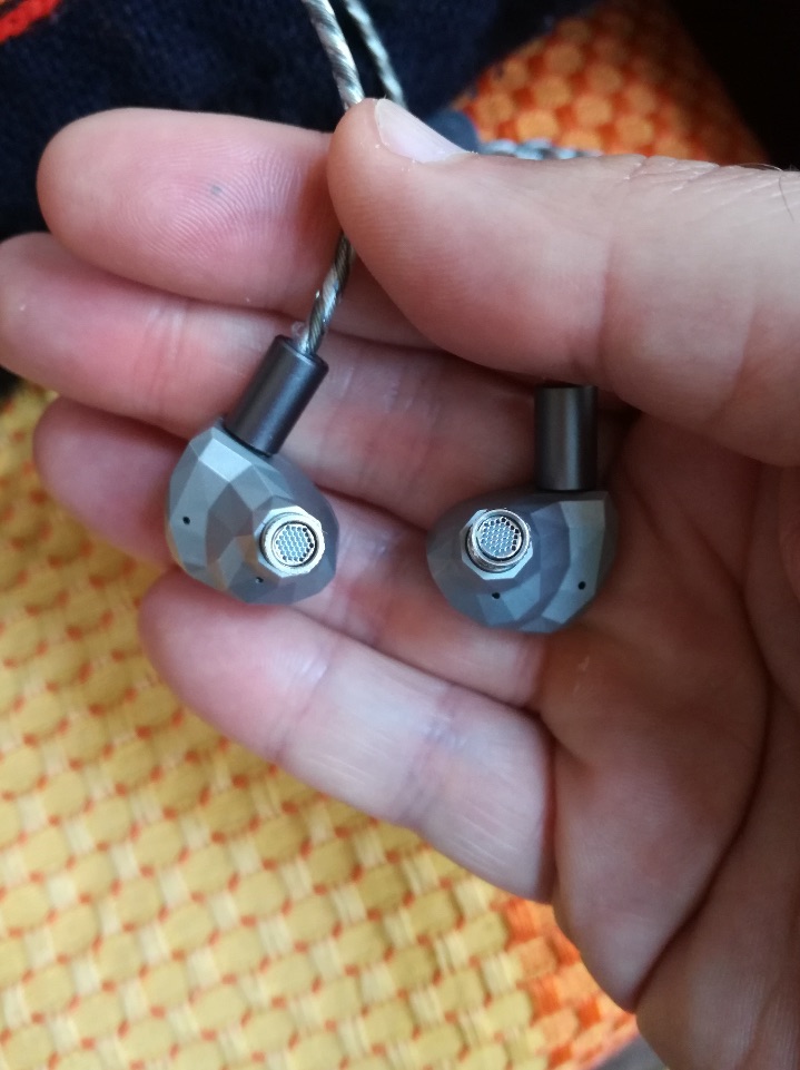 Closed: Moondrop Kato (Matte Steel) | Headphone Reviews and Discussion ...