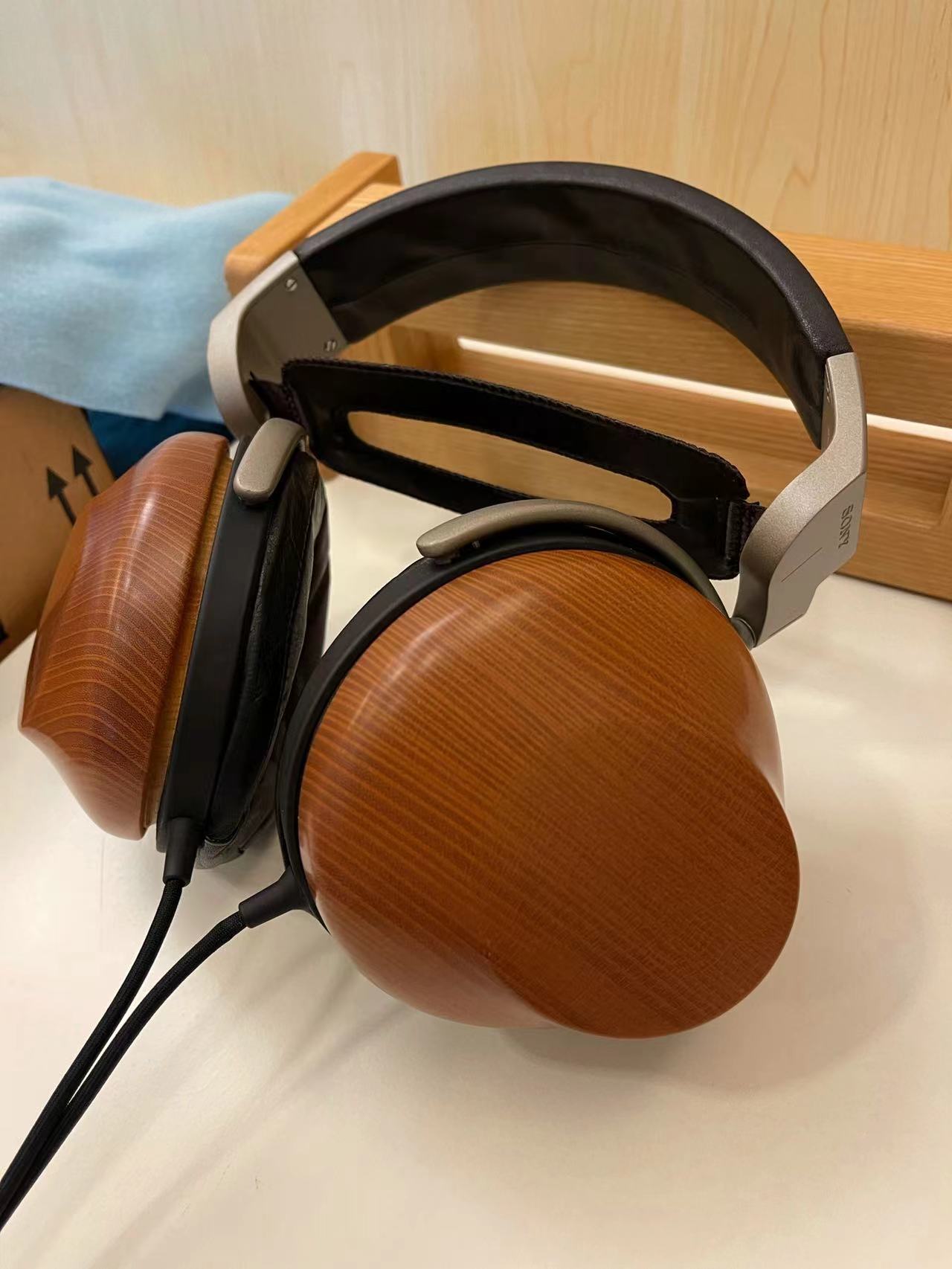 Sold: Sony MDR-R10 headphone | Headphone Reviews and Discussion - Head ...