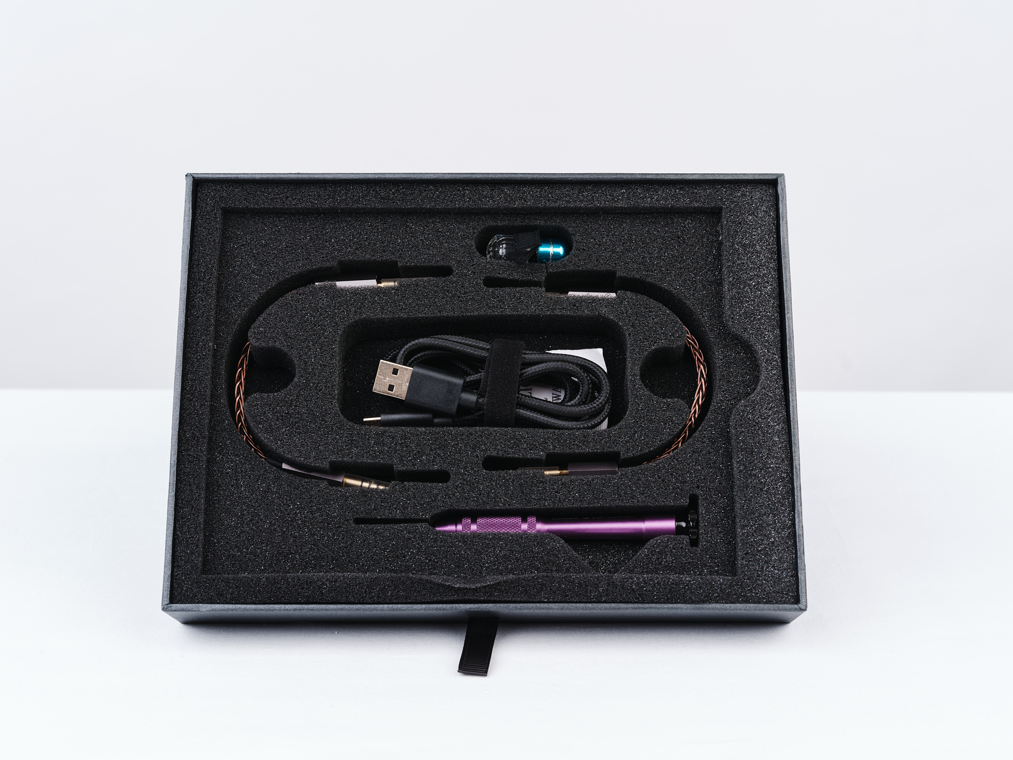 Sold: SOLD Cayin C9 + Case + Extra Batteries | Headphone Reviews and ...