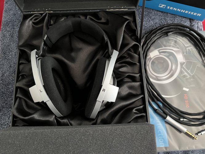 Sold: Sennheiser HD800 + SDR mod | Headphone Reviews and Discussion ...