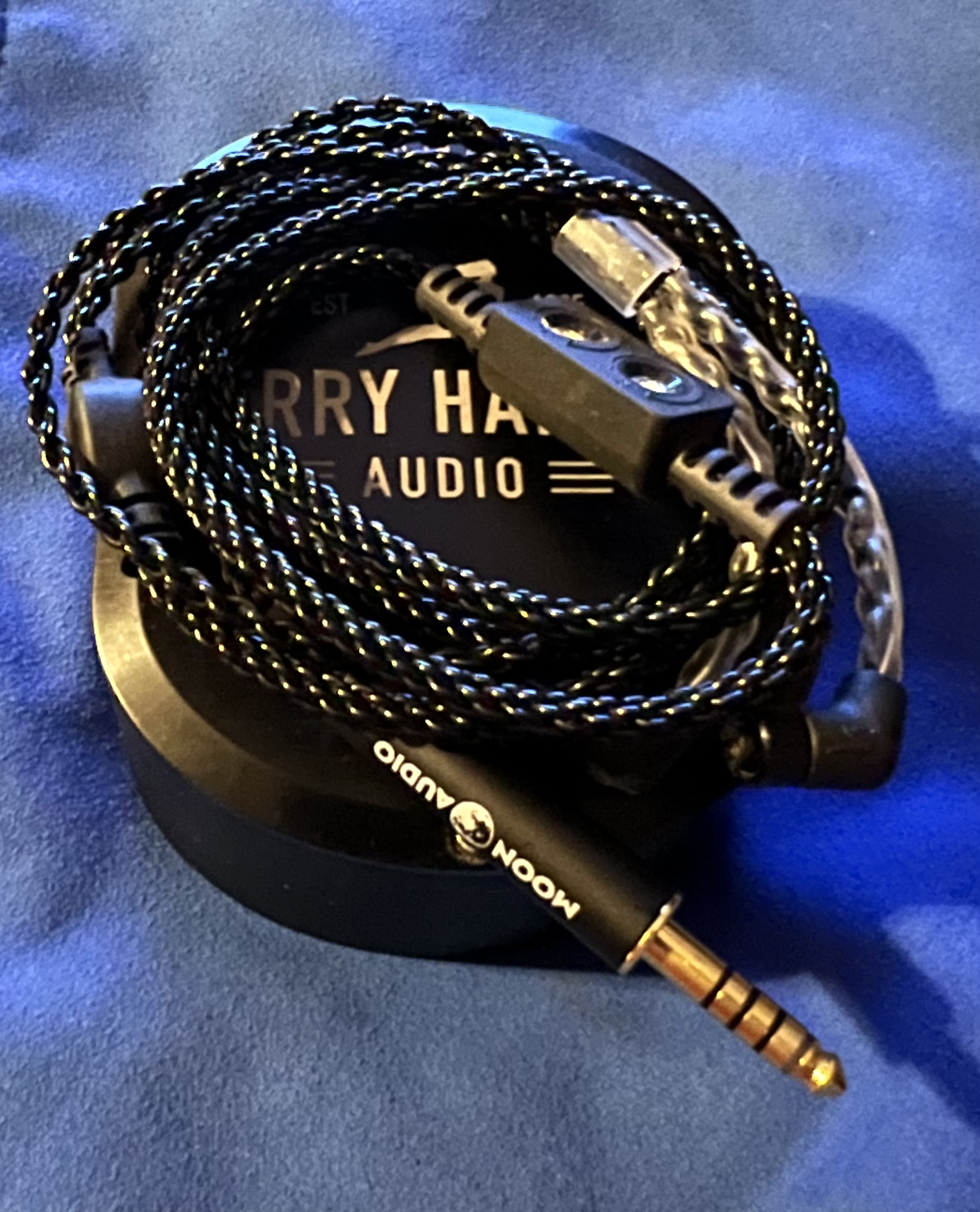 Sold: Jerry Harvey stock 4 pin 4.4 Moon Audio | Headphone Reviews and ...