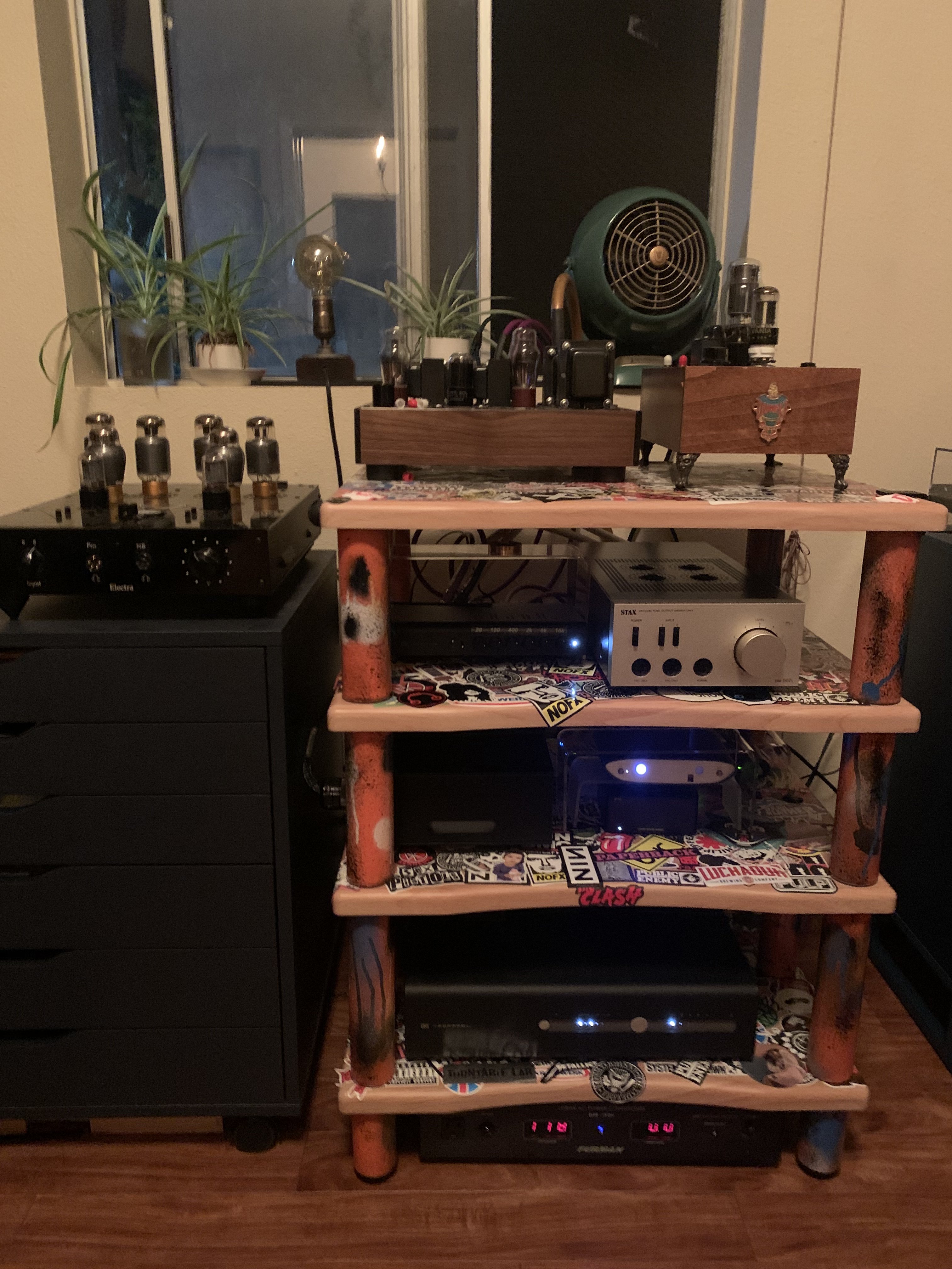 Show us your Head-Fi station at it's current state. No old pictures ...