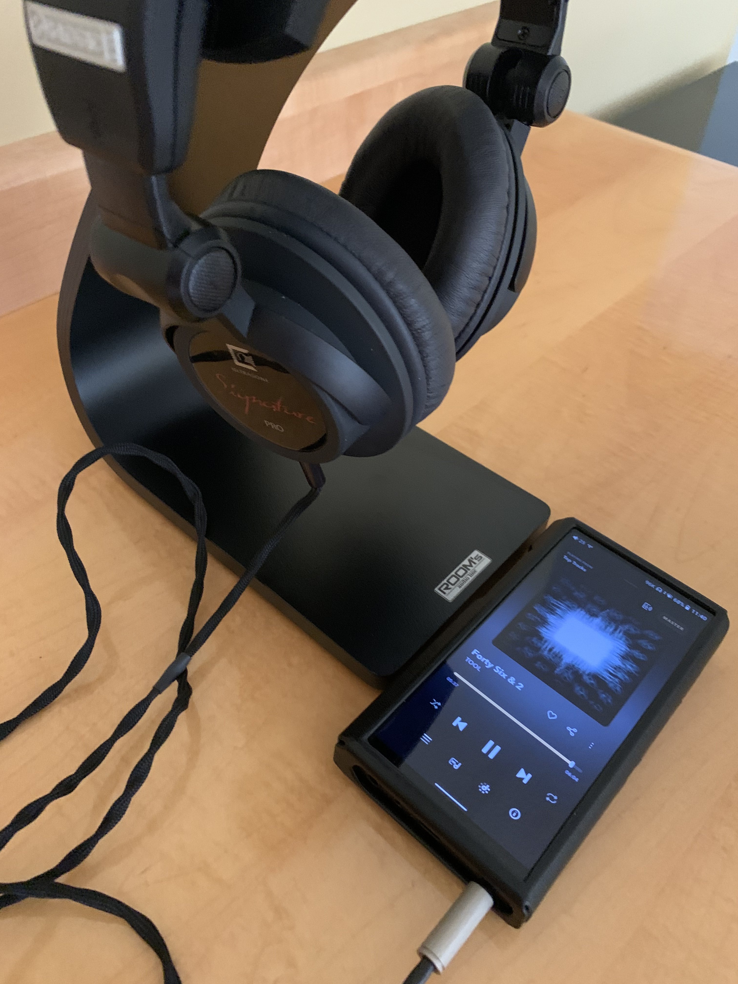 Pictures of Your Portable Rig (part XVI) | Page 2289 | Headphone ...