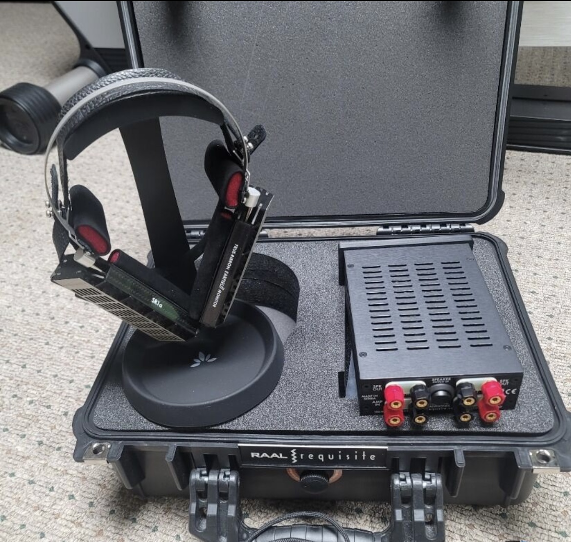 Closed: RAAL SR1a Requisite Headphone with Amp Interface and Case ...