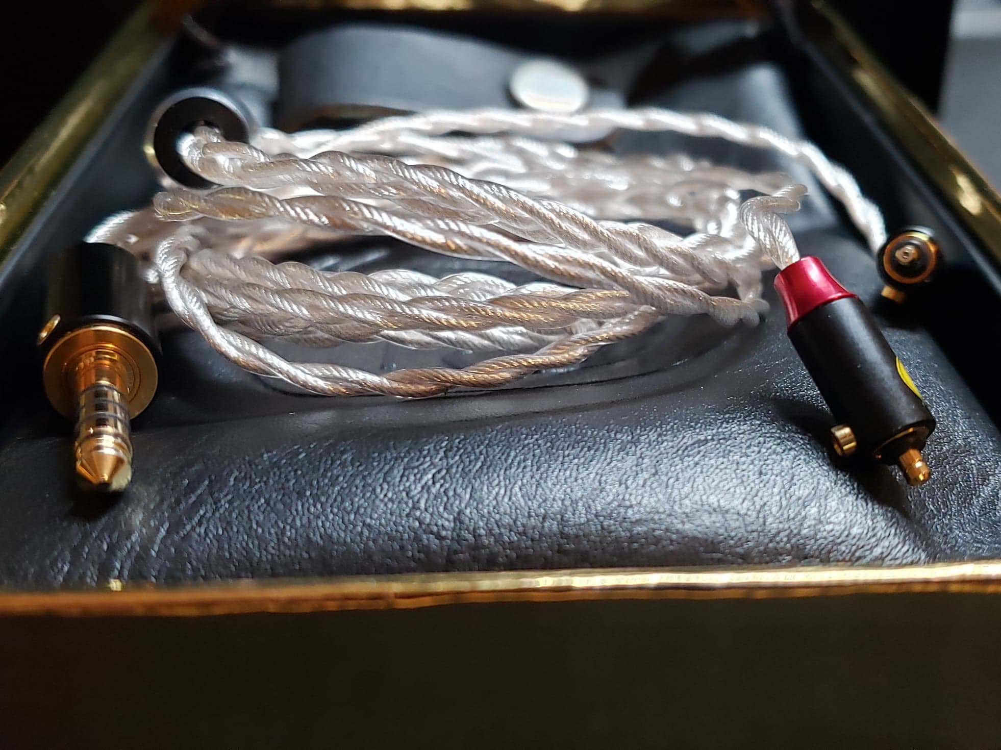 Closed: PLUSSOUND Exo Series Custom IPX Cable 4.4MM (Silver + Gold ...