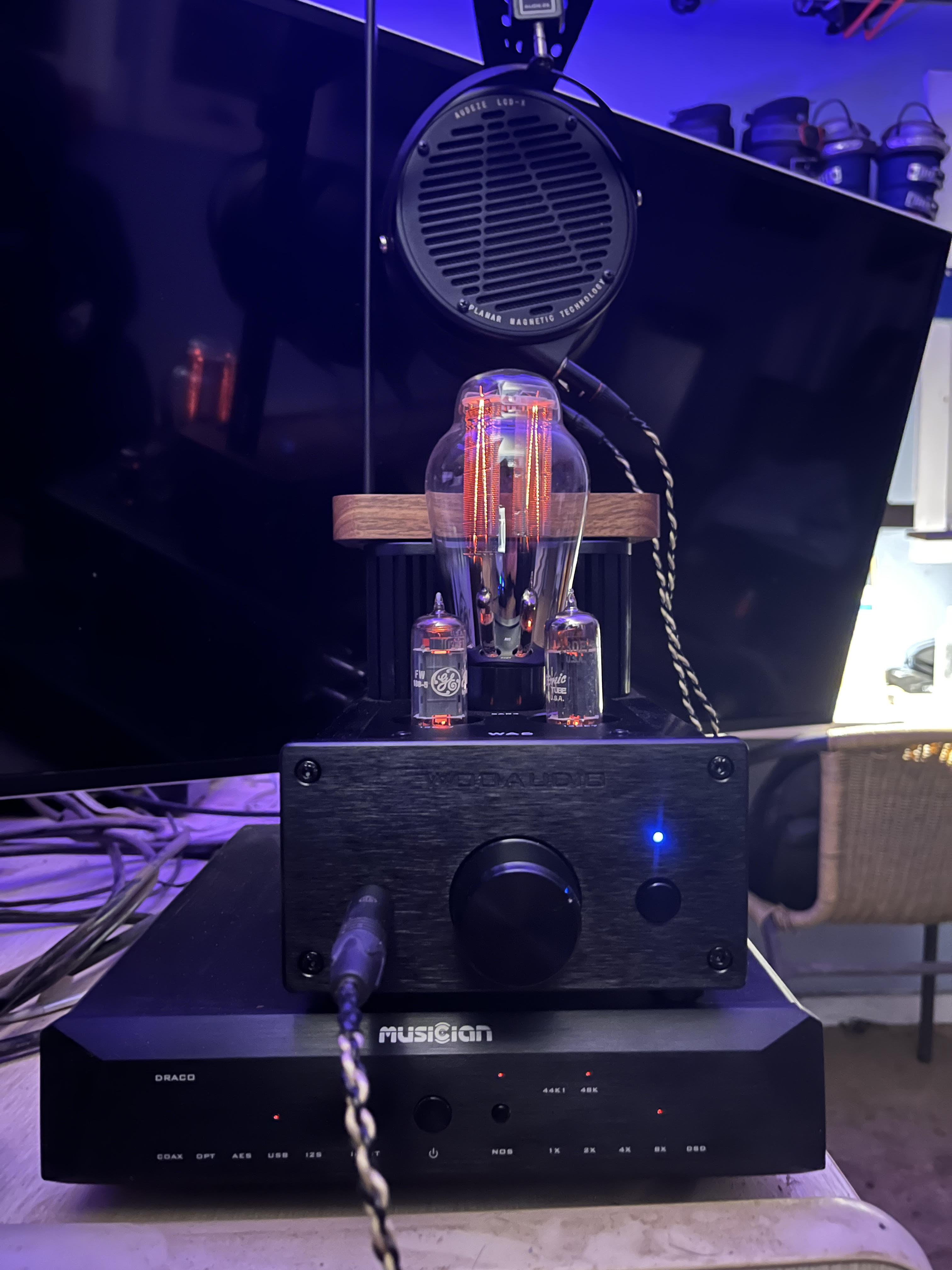 Show us your Head-Fi station at it's current state. No old pictures ...