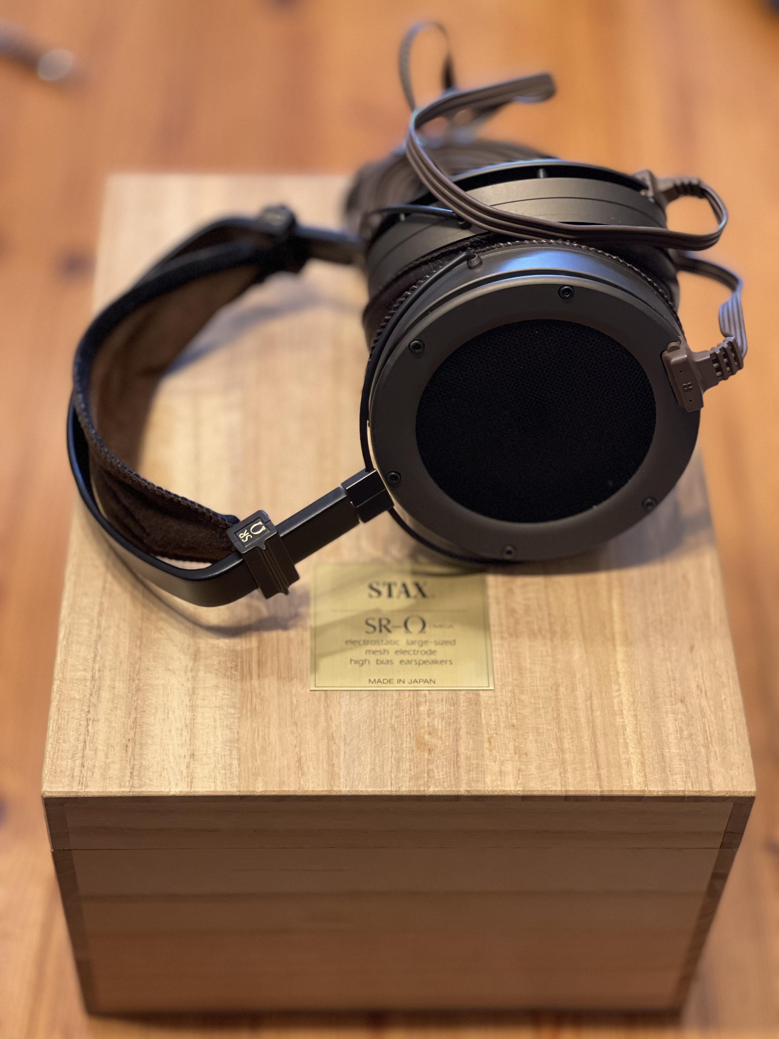 STAX SR-Ω (SR-Omega) '' The Legendary OMEGA '' | Headphone Reviews and ...
