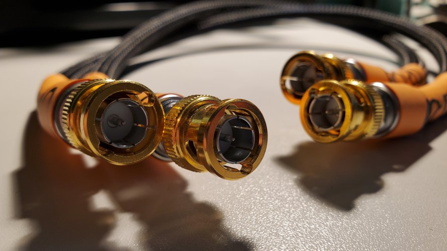 Closed: MCRU Ultimate BNC - BNC (for Chord DAC (Dave, TT2, Qutest) => M ...
