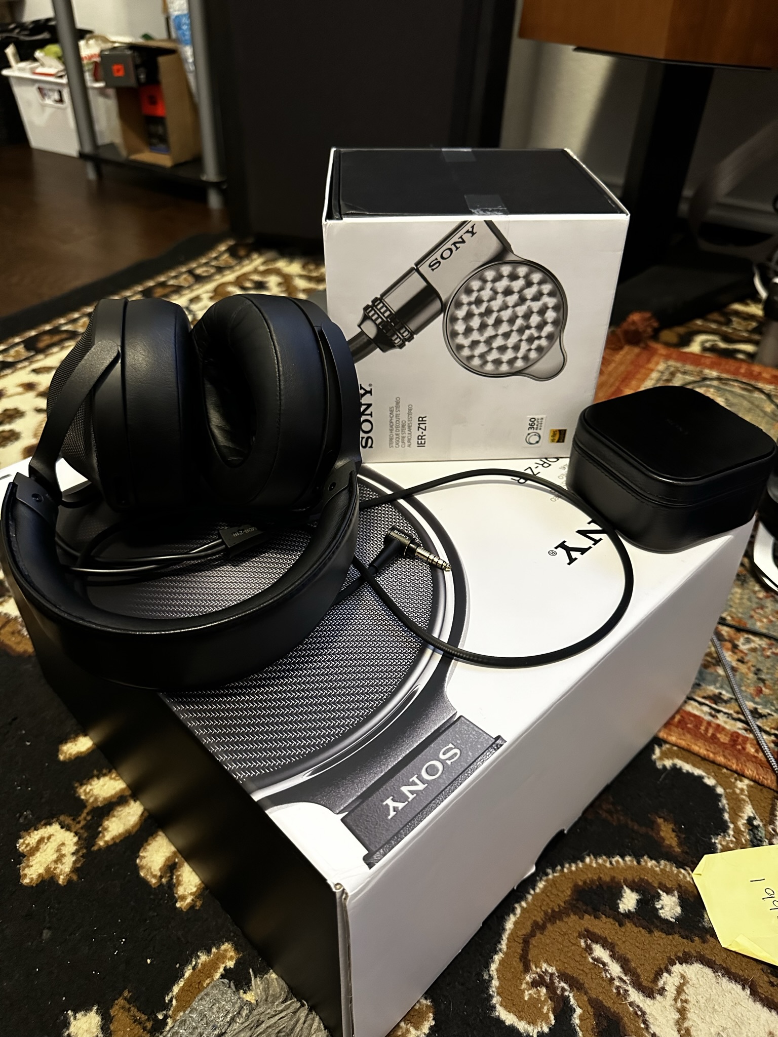 Closed: Sony MDR Z1R | Headphone Reviews and Discussion - Head-Fi.org