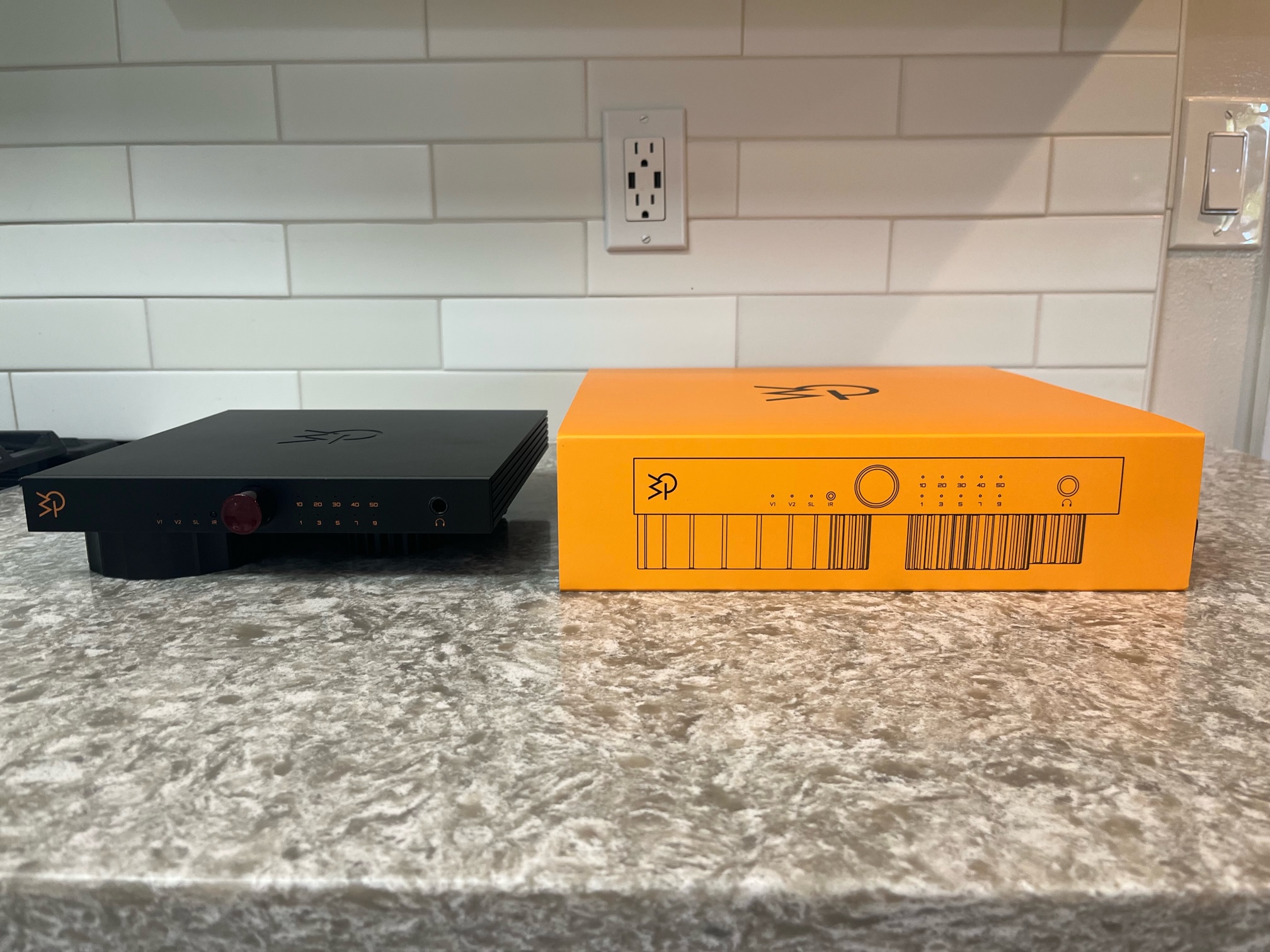 Sold: BAKOON 13R Headphone and Integrated Amp (Enleum) - 1.5 years old ...