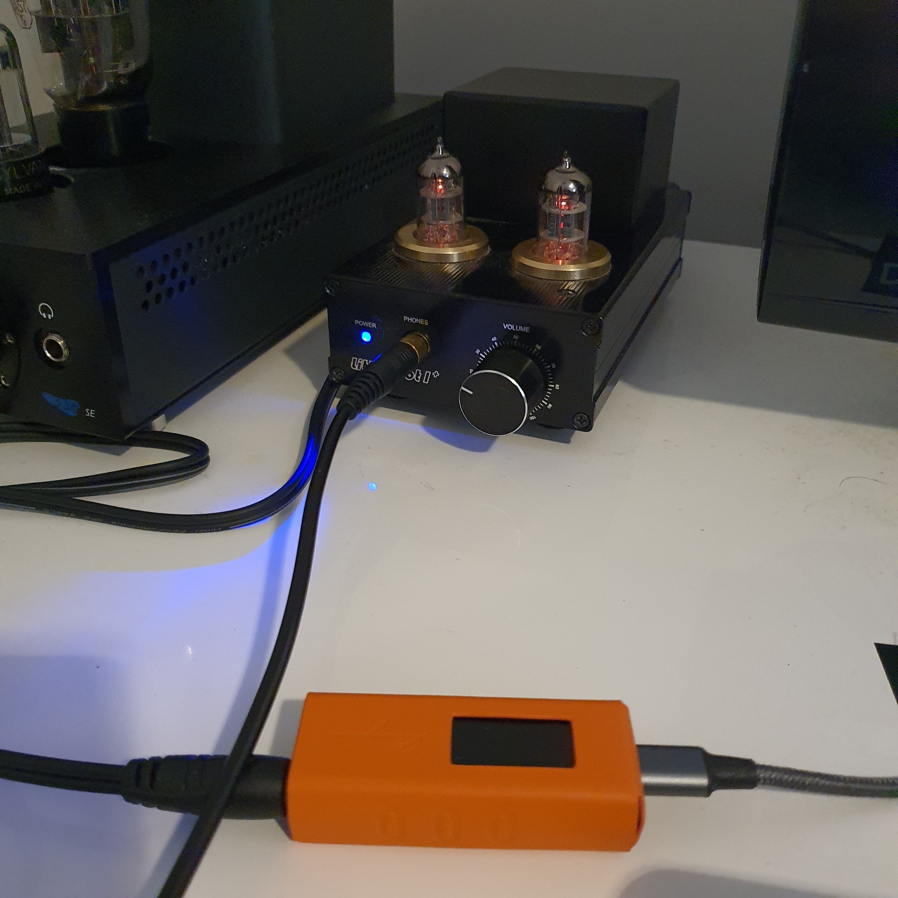 Cayin RU6: R-2R USB Dongle DAC with Head-Amp | Page 200 | Headphone ...