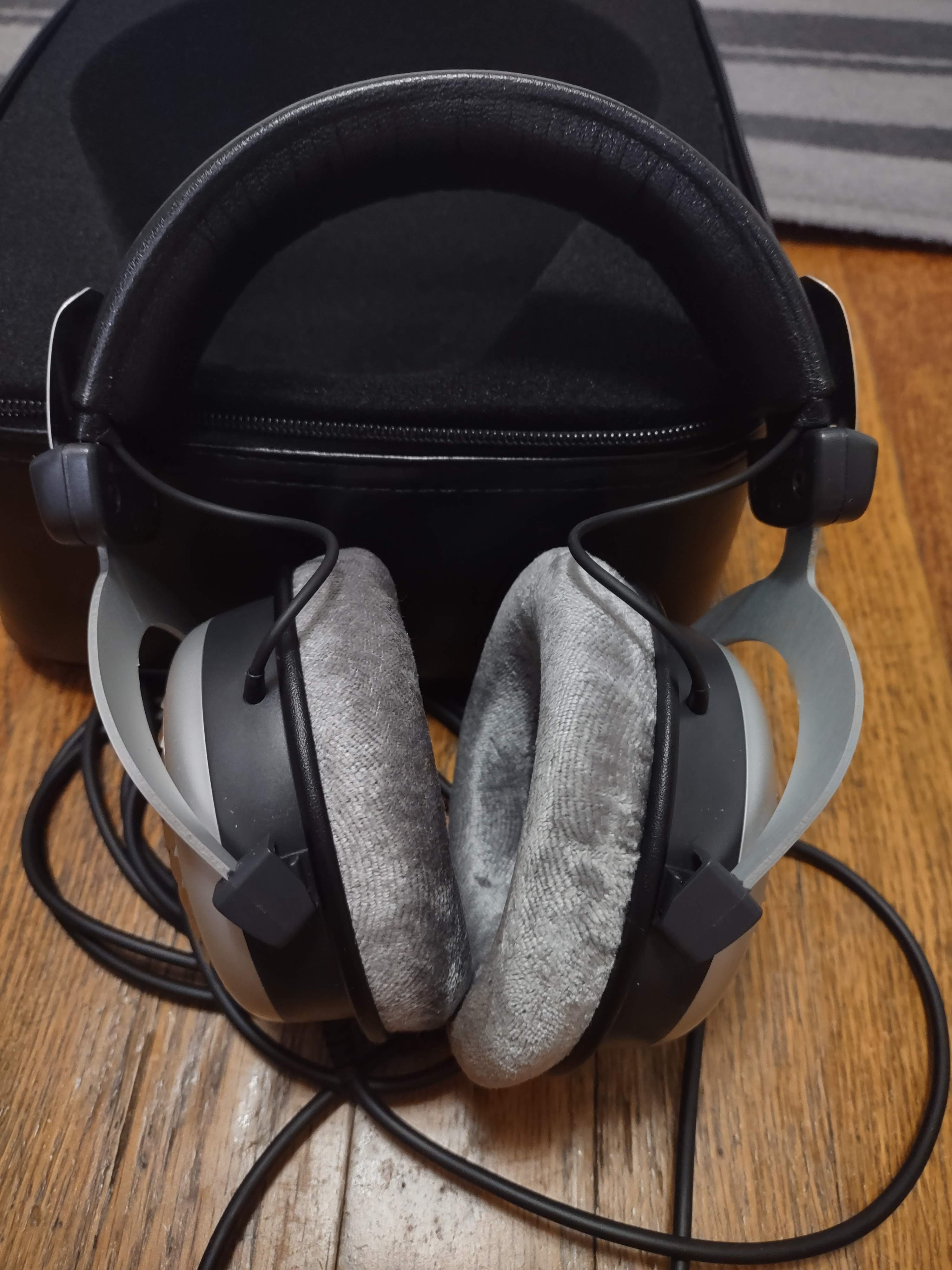 Closed: Beyerdynamic DT990 (600 ohm) | Headphone Reviews and Discussion ...