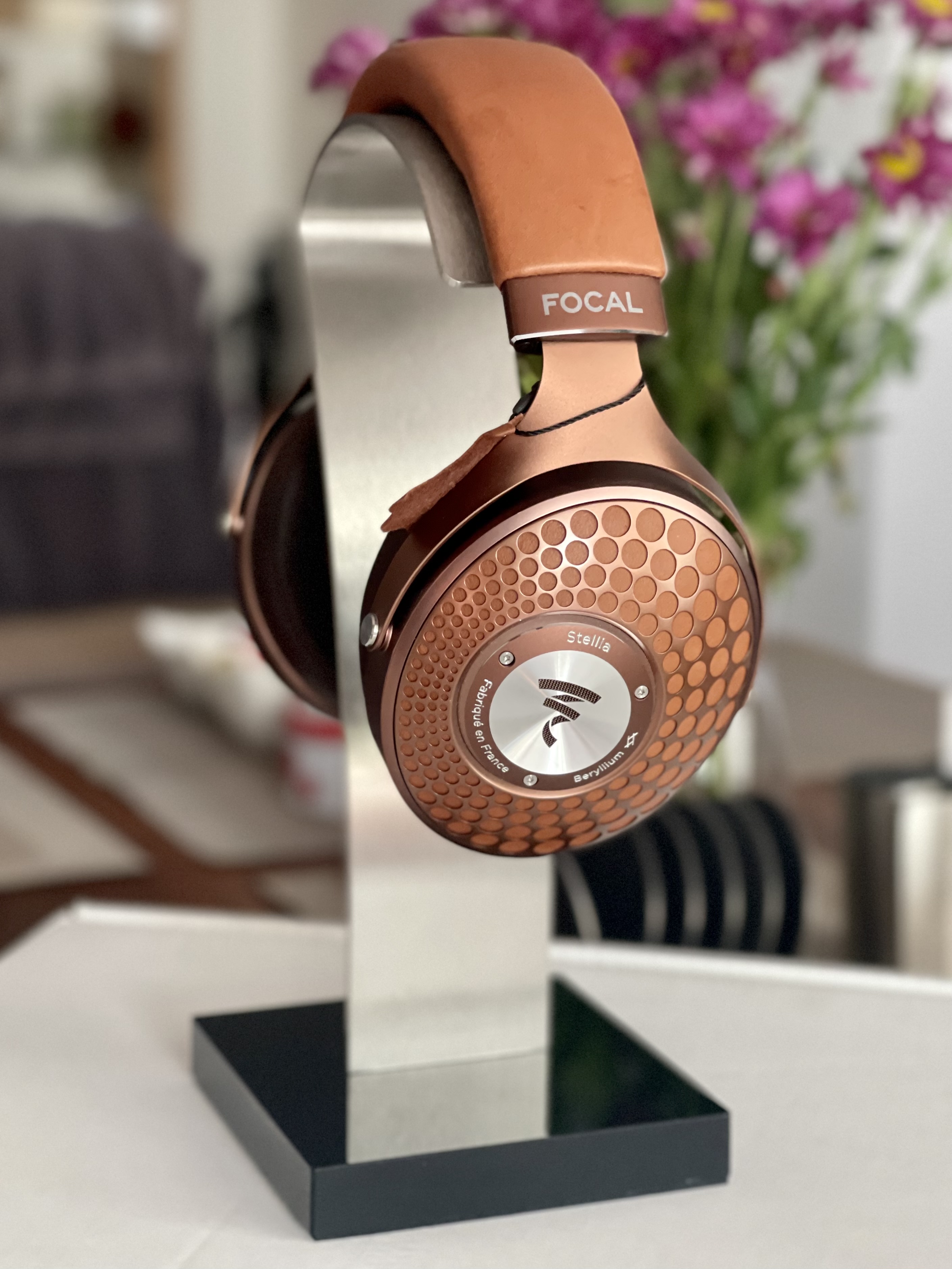 Closed: Focal Stellia with Focal Stand | Headphone Reviews and ...