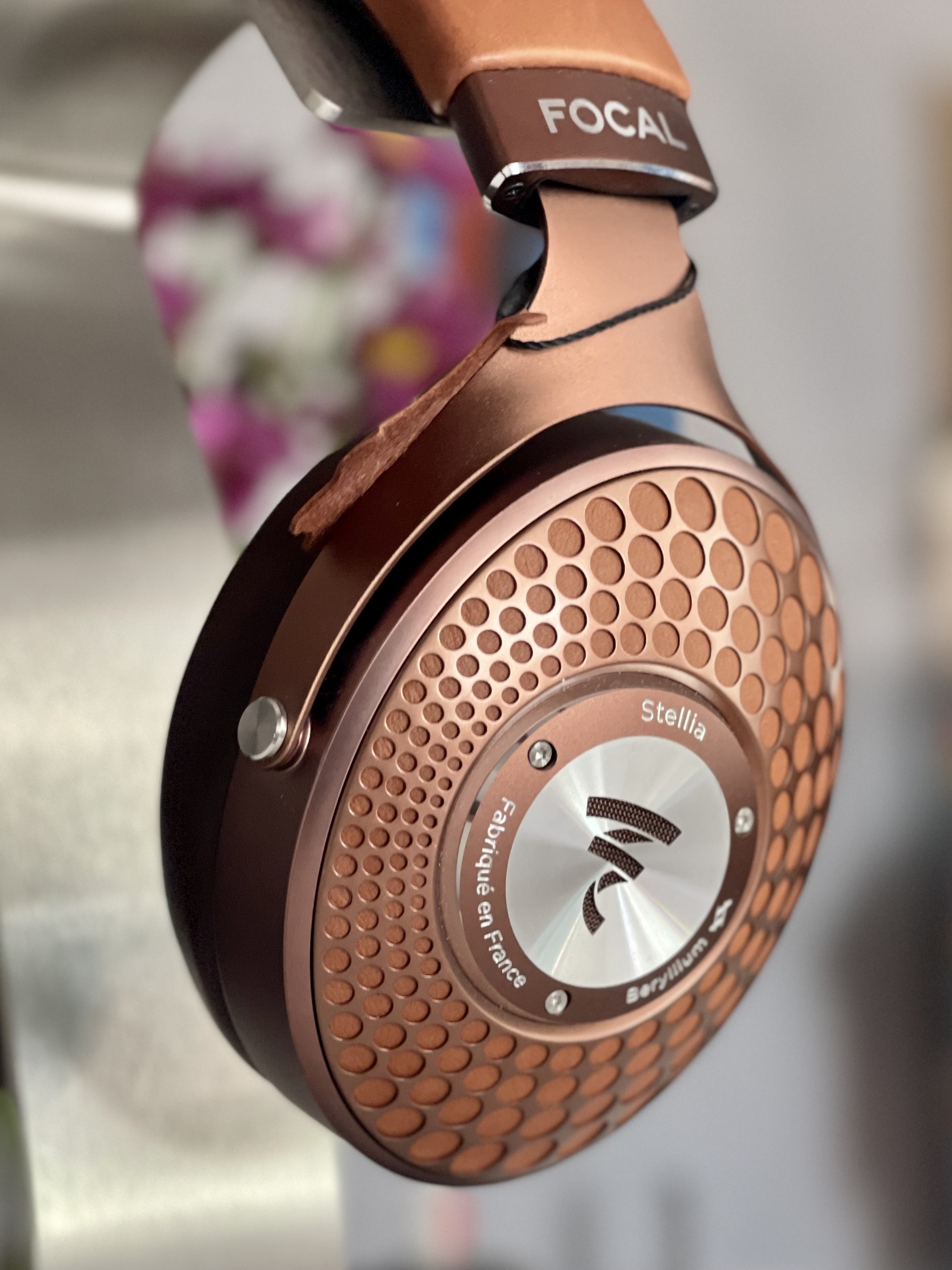 Closed: Focal Stellia with Focal Stand | Headphone Reviews and ...