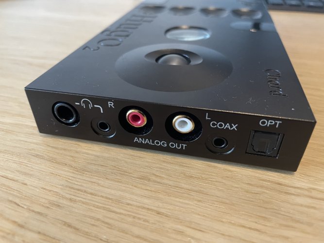 Closed: Chord Hugo2 + 2Go - Black - As new condition | Headphone ...