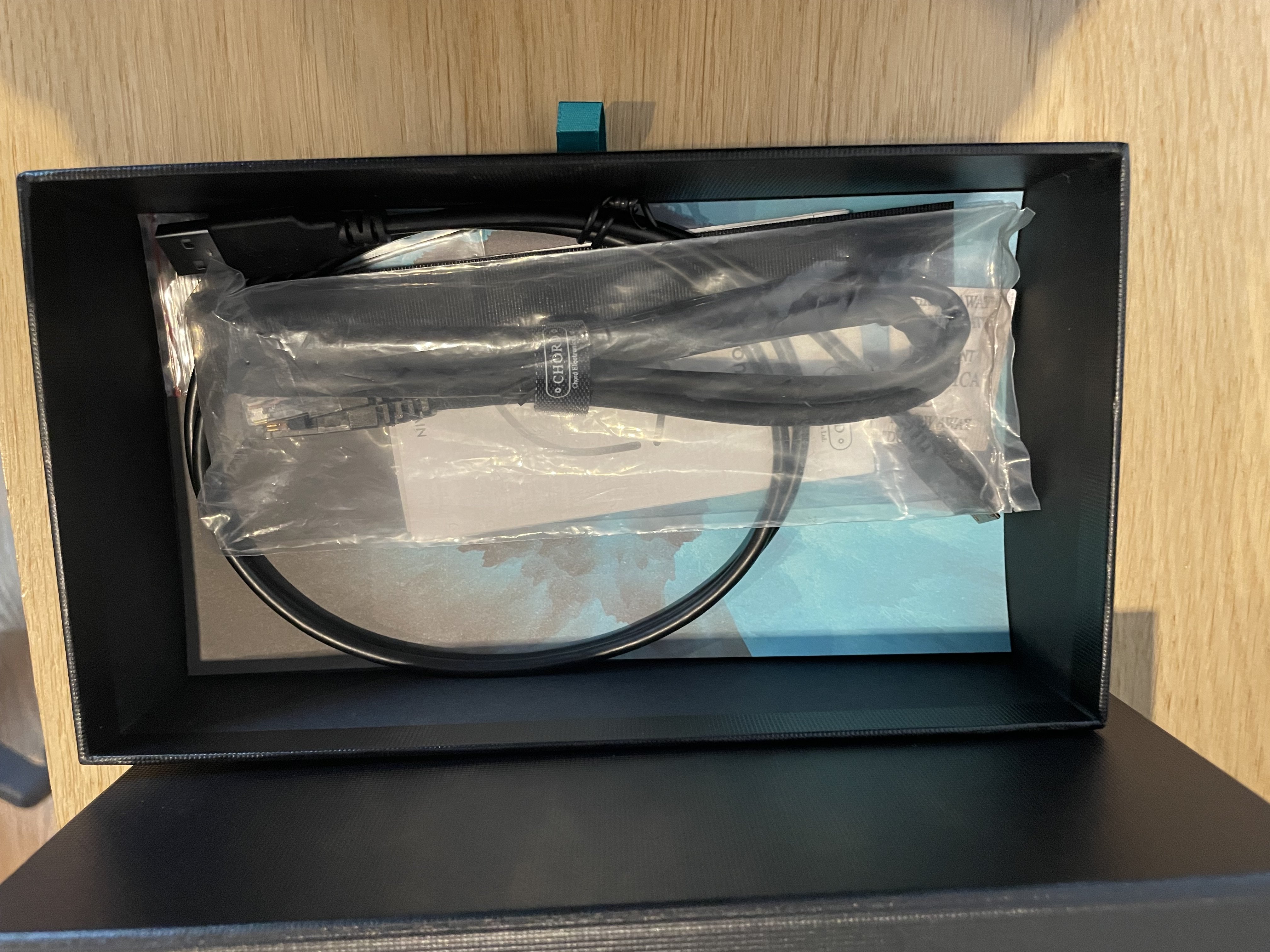 Closed: Chord Hugo2 + 2Go - Black - As new condition | Headphone ...