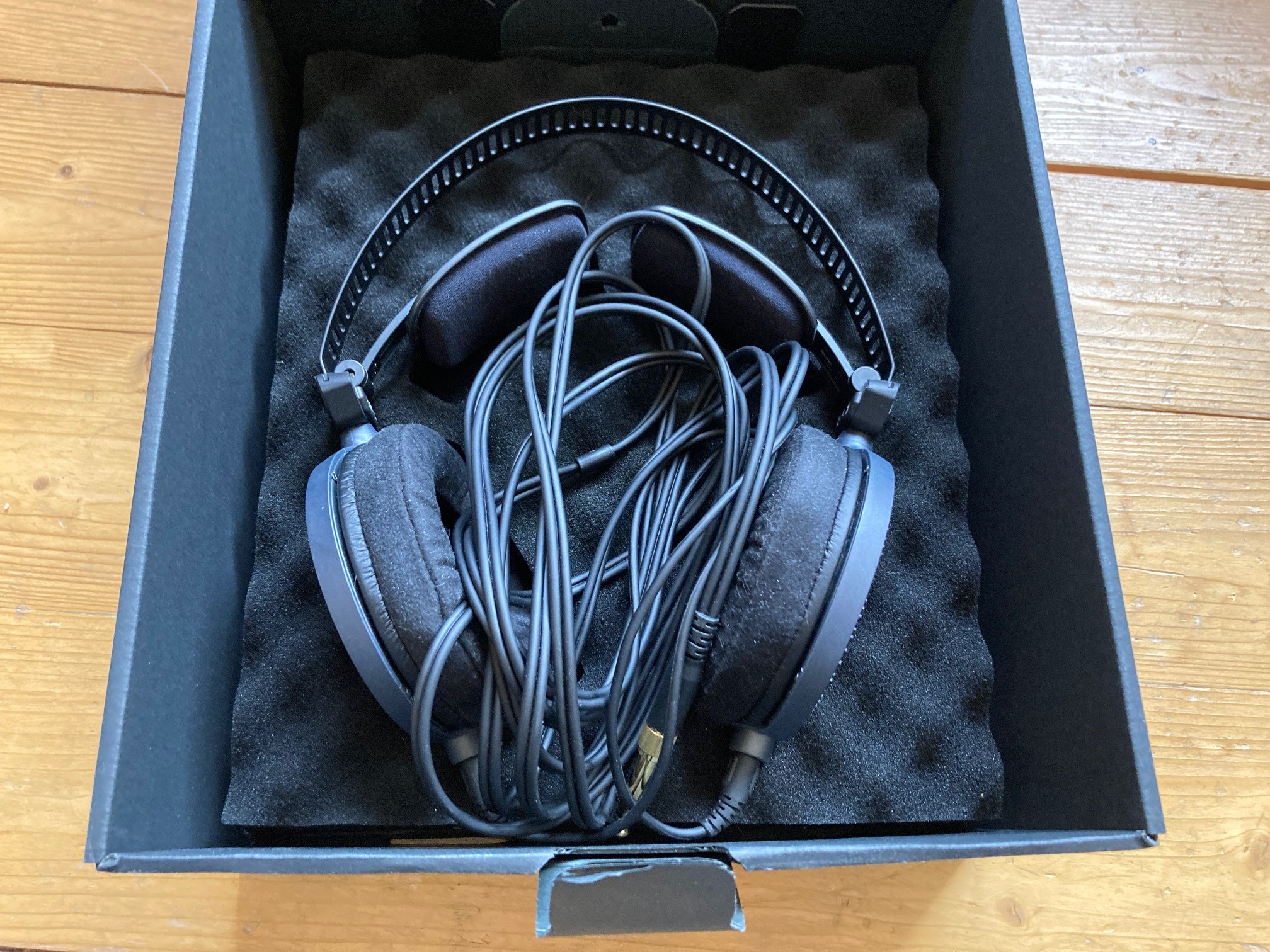 Closed: Audio Technica ATH-R70x incl. guarantee | Headphone Reviews and ...